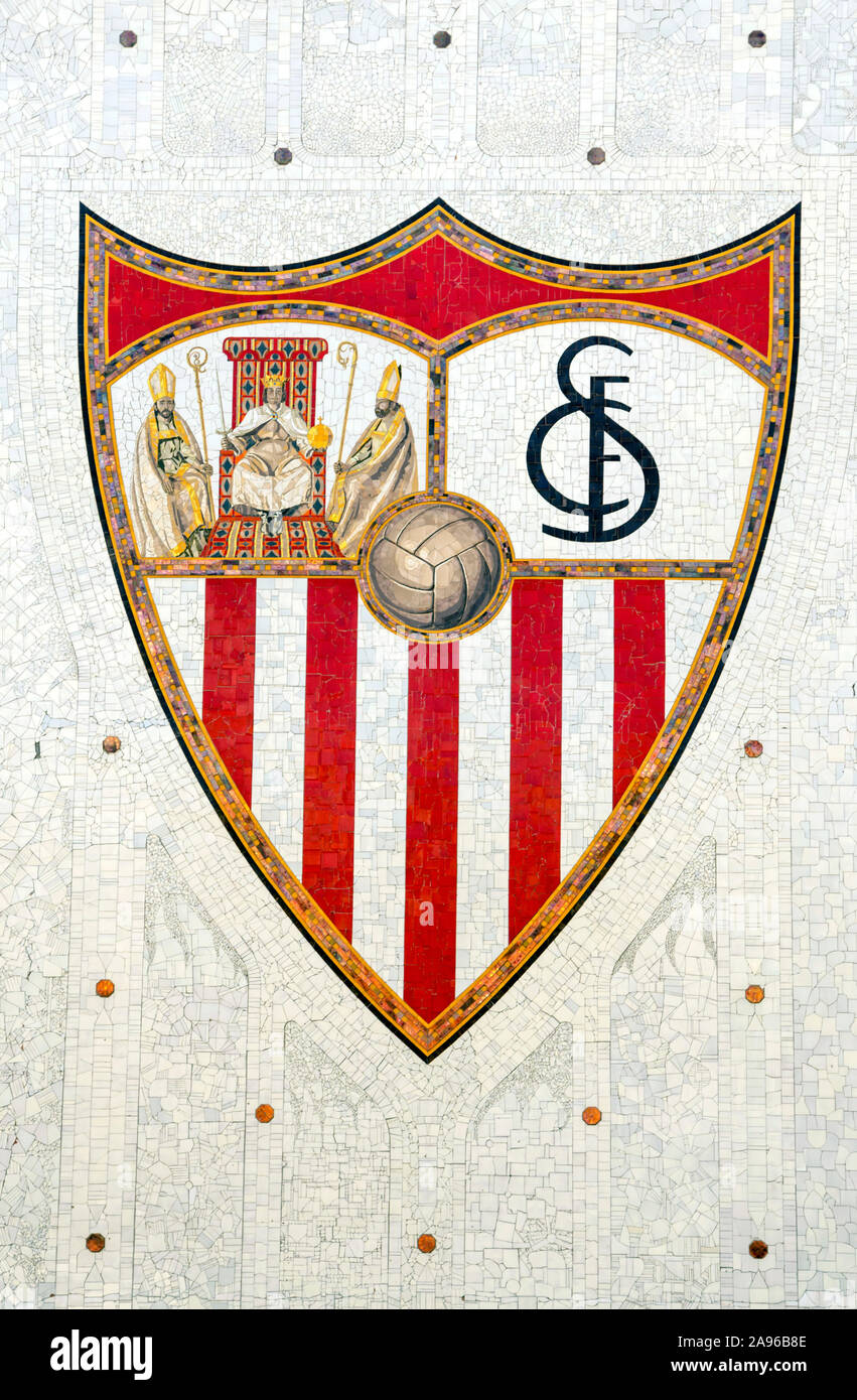 Sevilla fc logo hi-res stock photography and images - Alamy