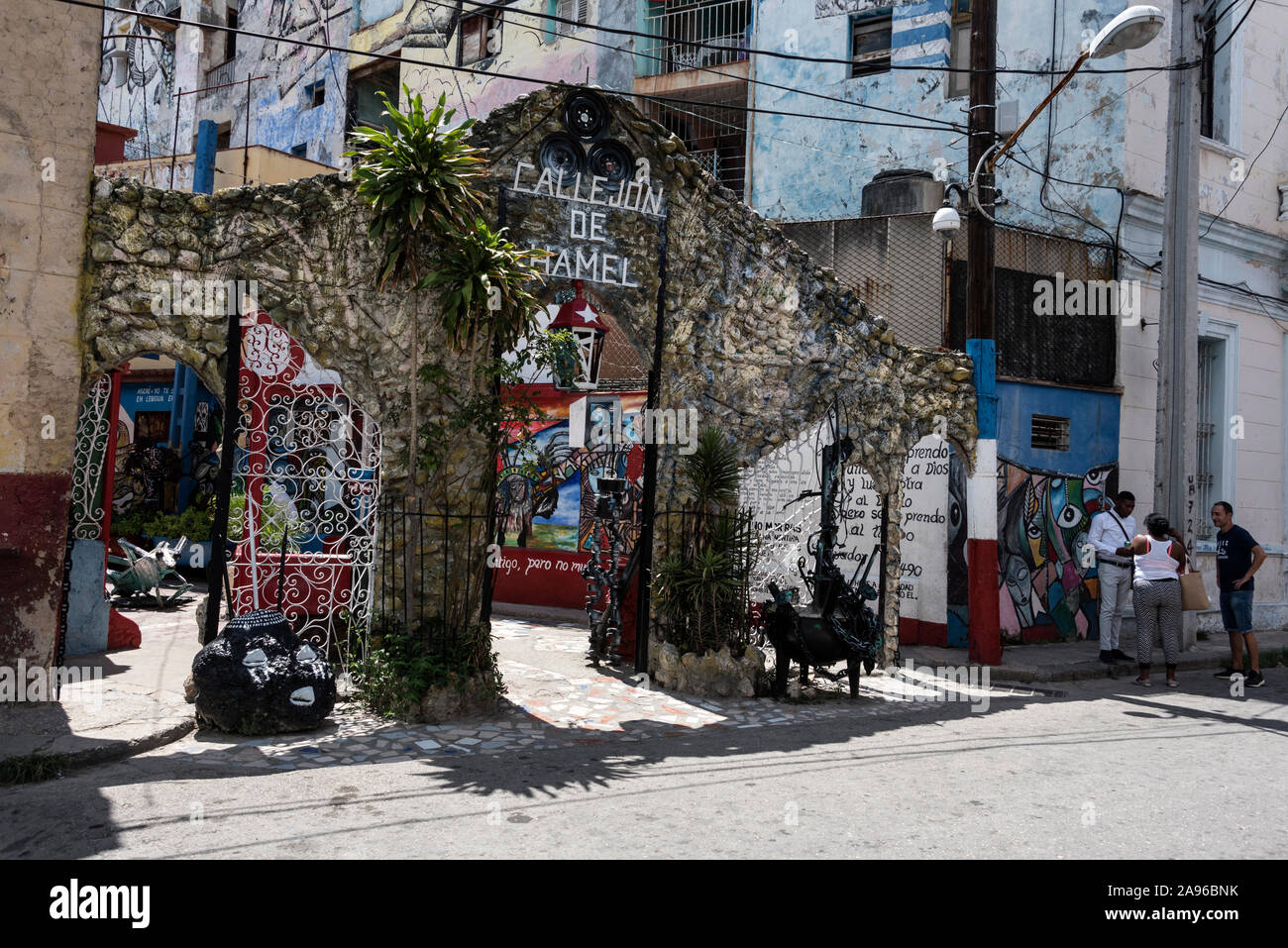 Cuban neighbourhood hi-res stock photography and images - Alamy