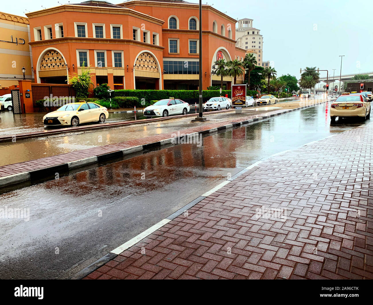 Dubai / UAE - November 10, 2019: Cars driving through the flooded ...