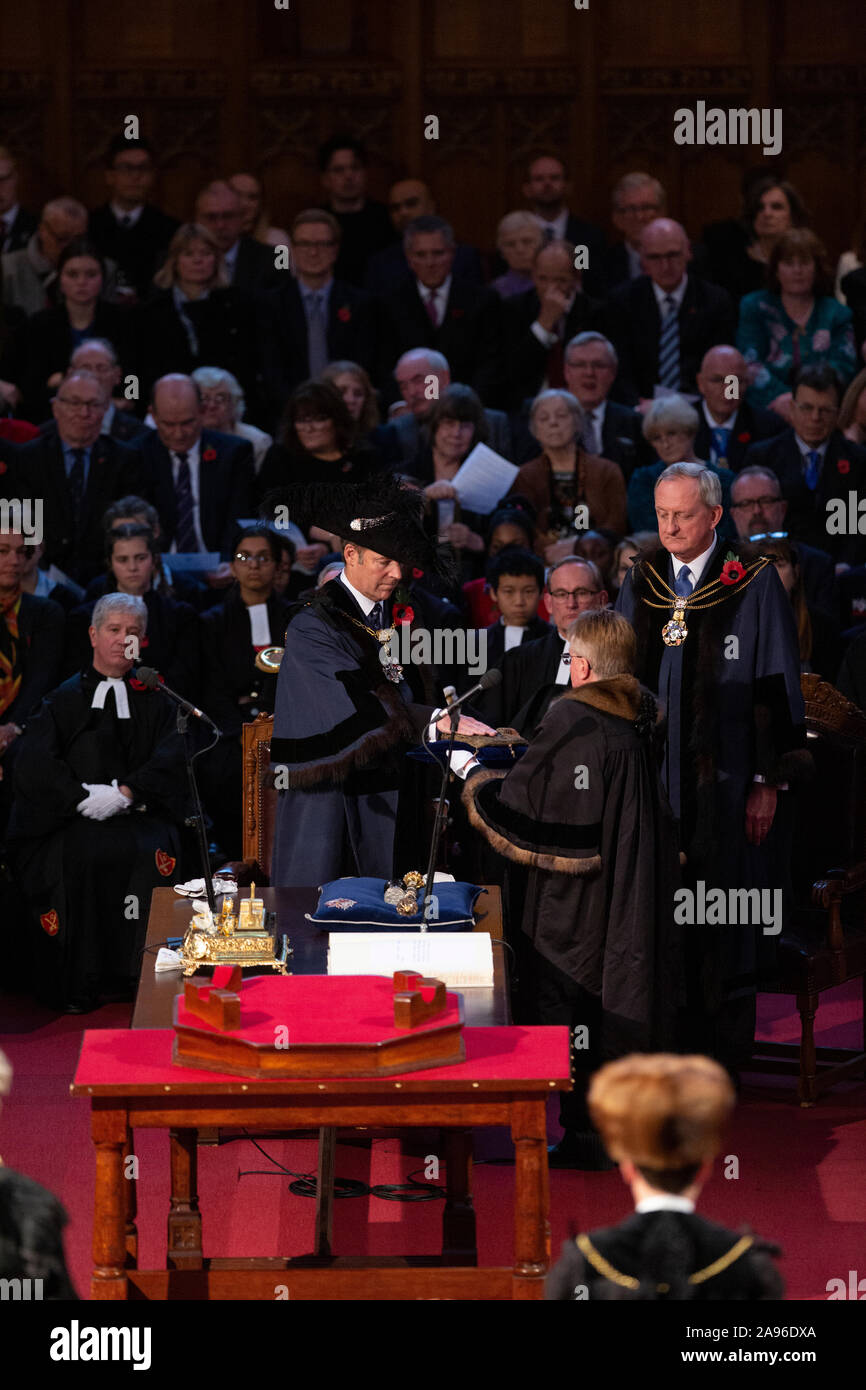 Lord Mayor of the City of London, Peter Estlin hands over to William ...