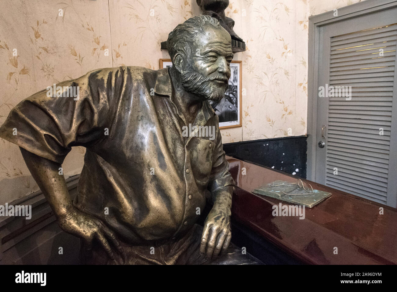 Ernest Hemingway Statue High Resolution Stock Photography and Images ...