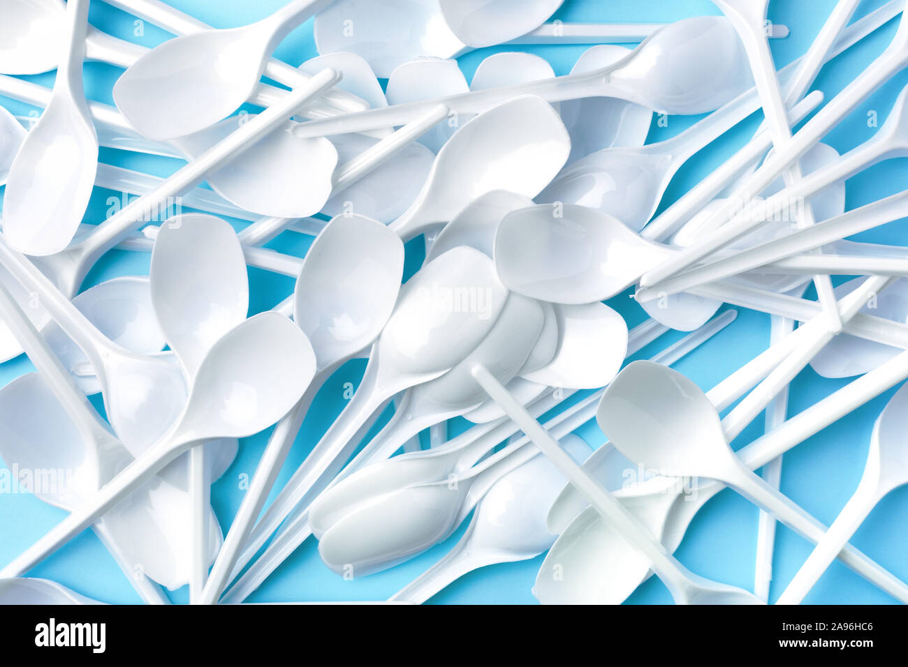 White plastic spoons hi-res stock photography and images - Alamy