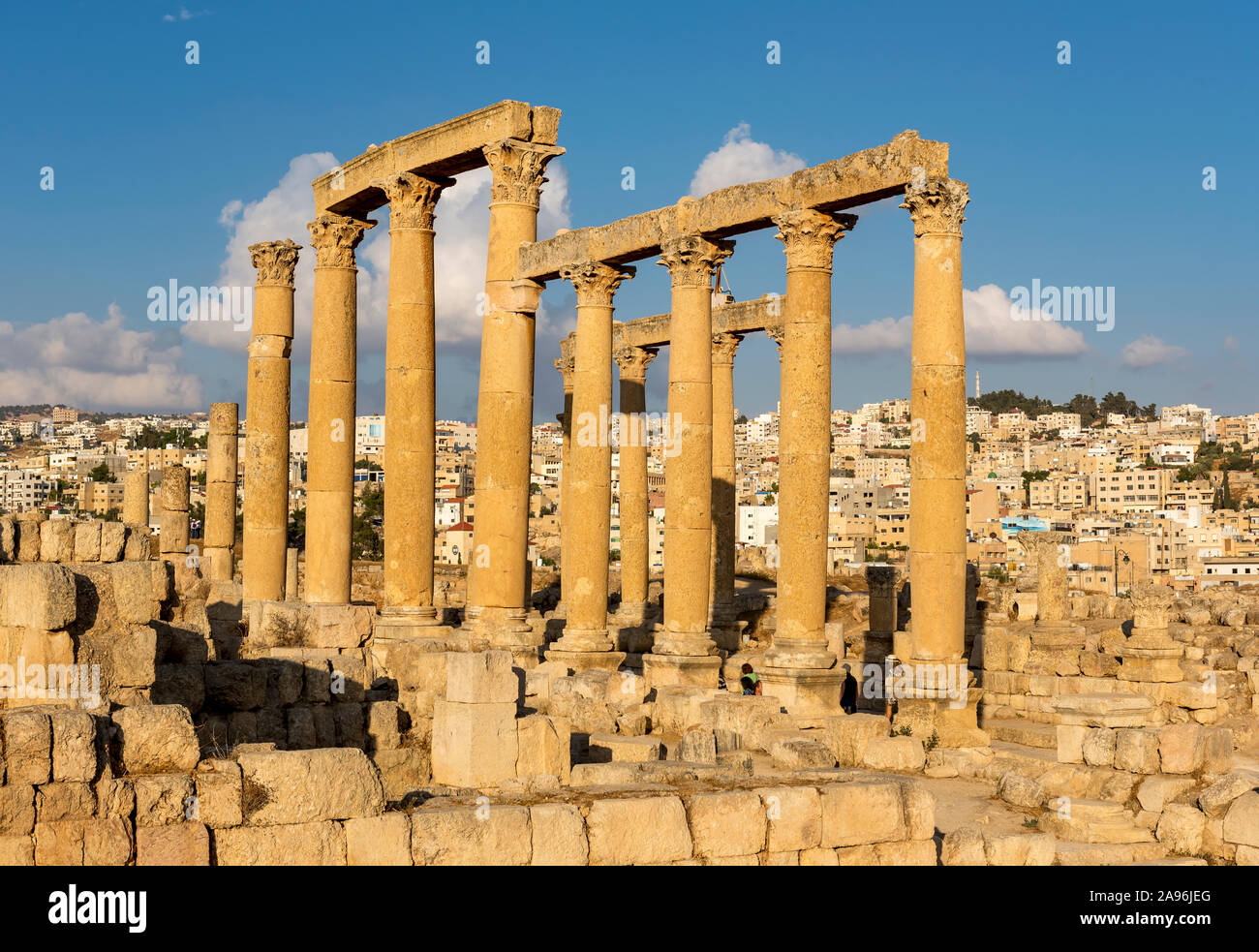 South section of Cardo Maximus street, Jerash, Jordan Stock Photo - Alamy