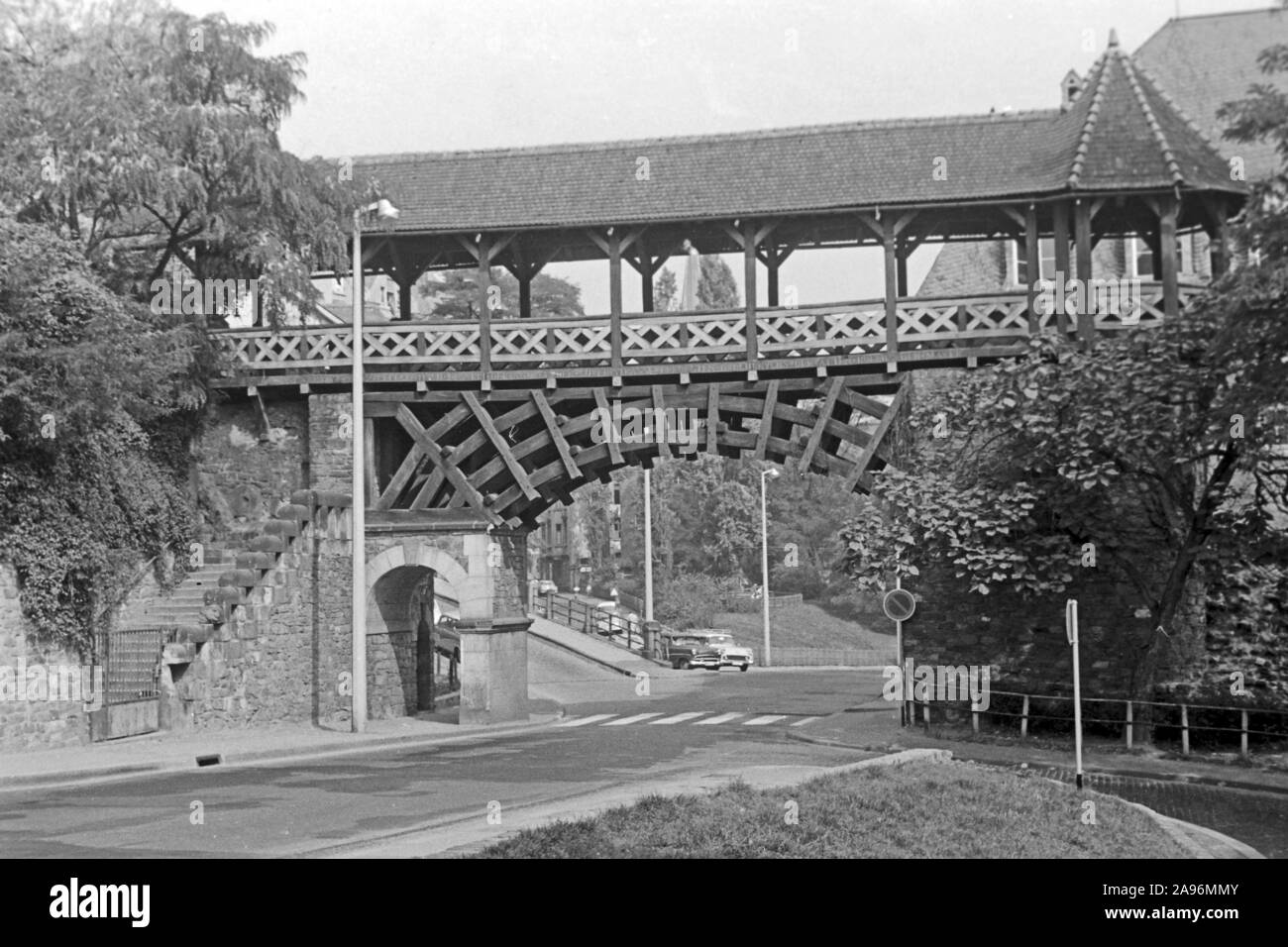 Roman bridge gate Black and White Stock Photos & Images - Alamy