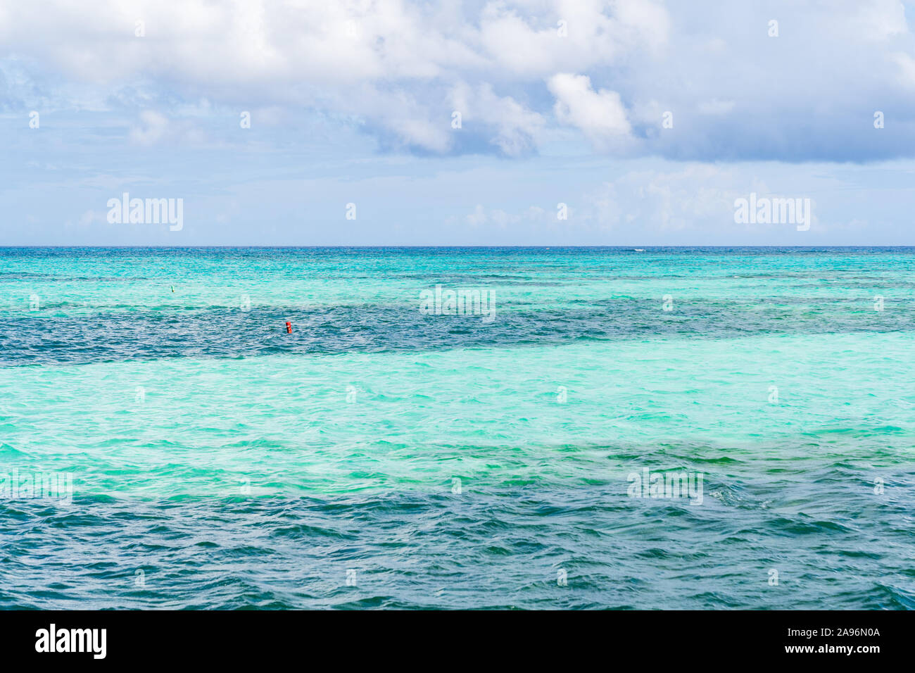 Tranquil turquoise water hi-res stock photography and images - Alamy