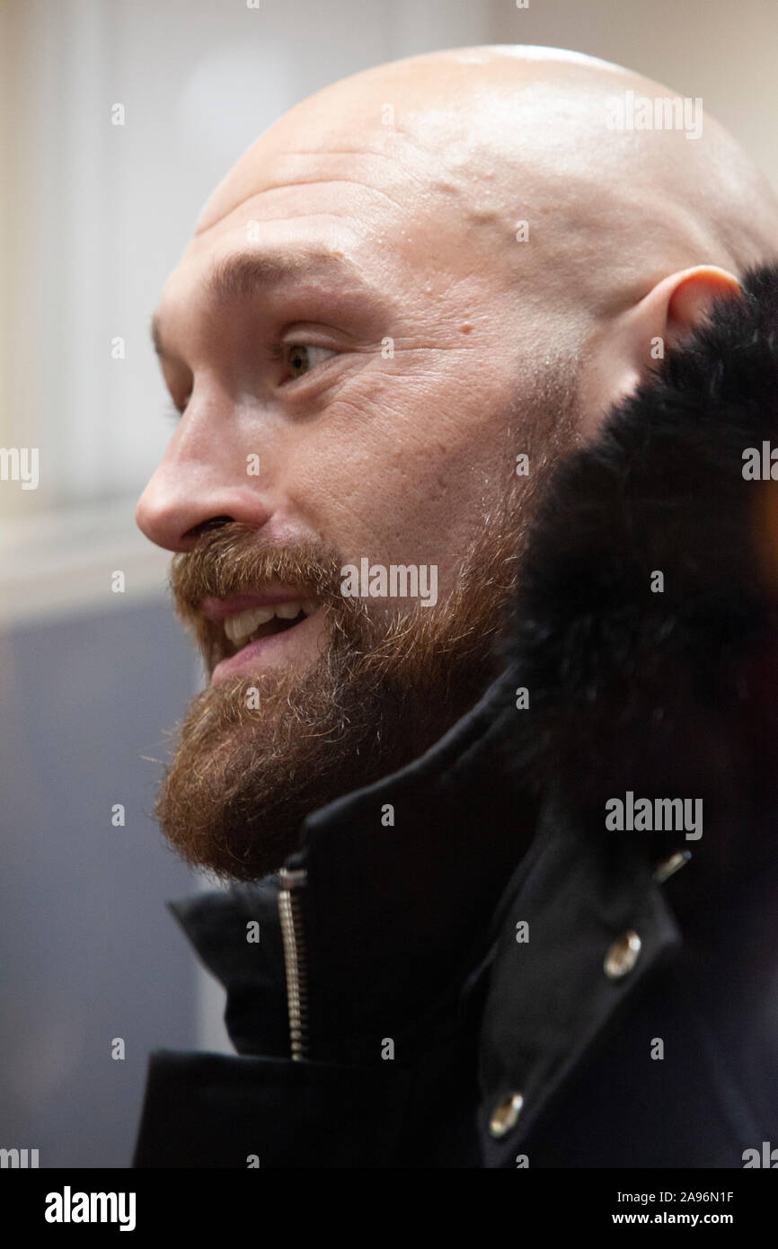 Boxer Tyson Fury delighted hundreds of fans by posing for photos and ...