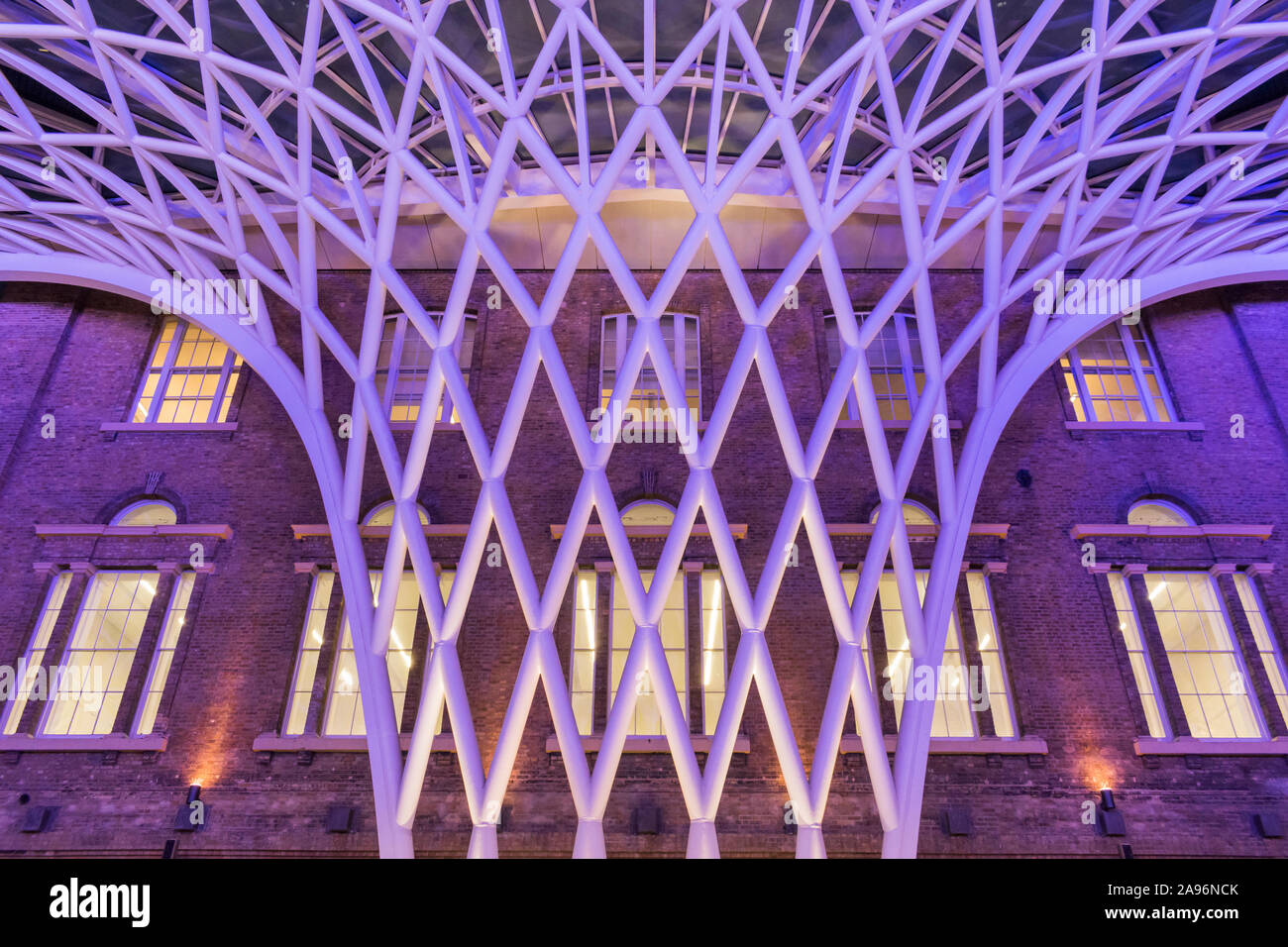 The steel grid structure that forms the roof in the departures ...