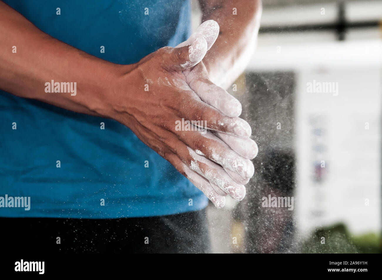 Gymnast chalk hi-res stock photography and images - Alamy