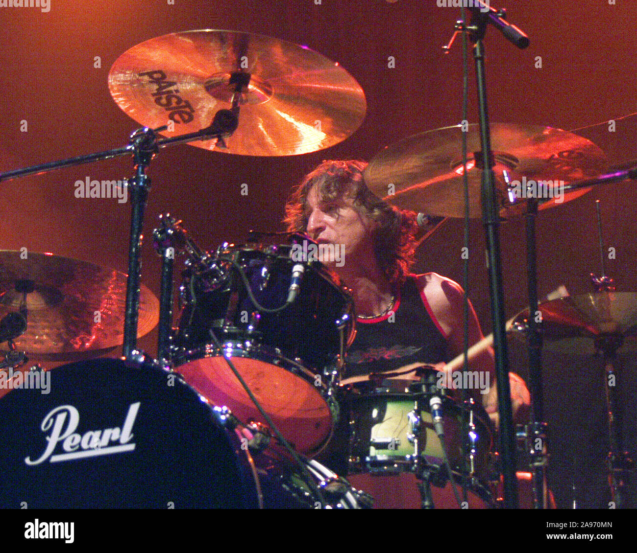 Pearl drums hi-res stock photography and images - Alamy