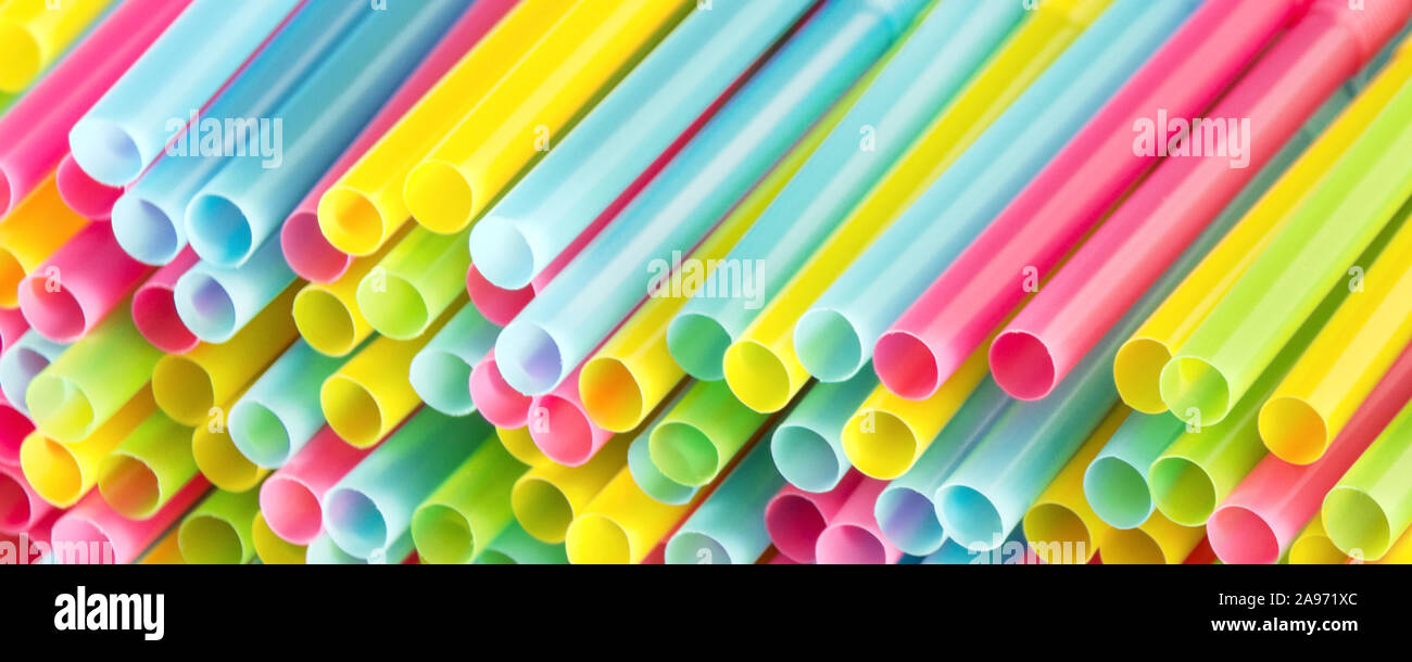 Colorful straws hi-res stock photography and images - Alamy