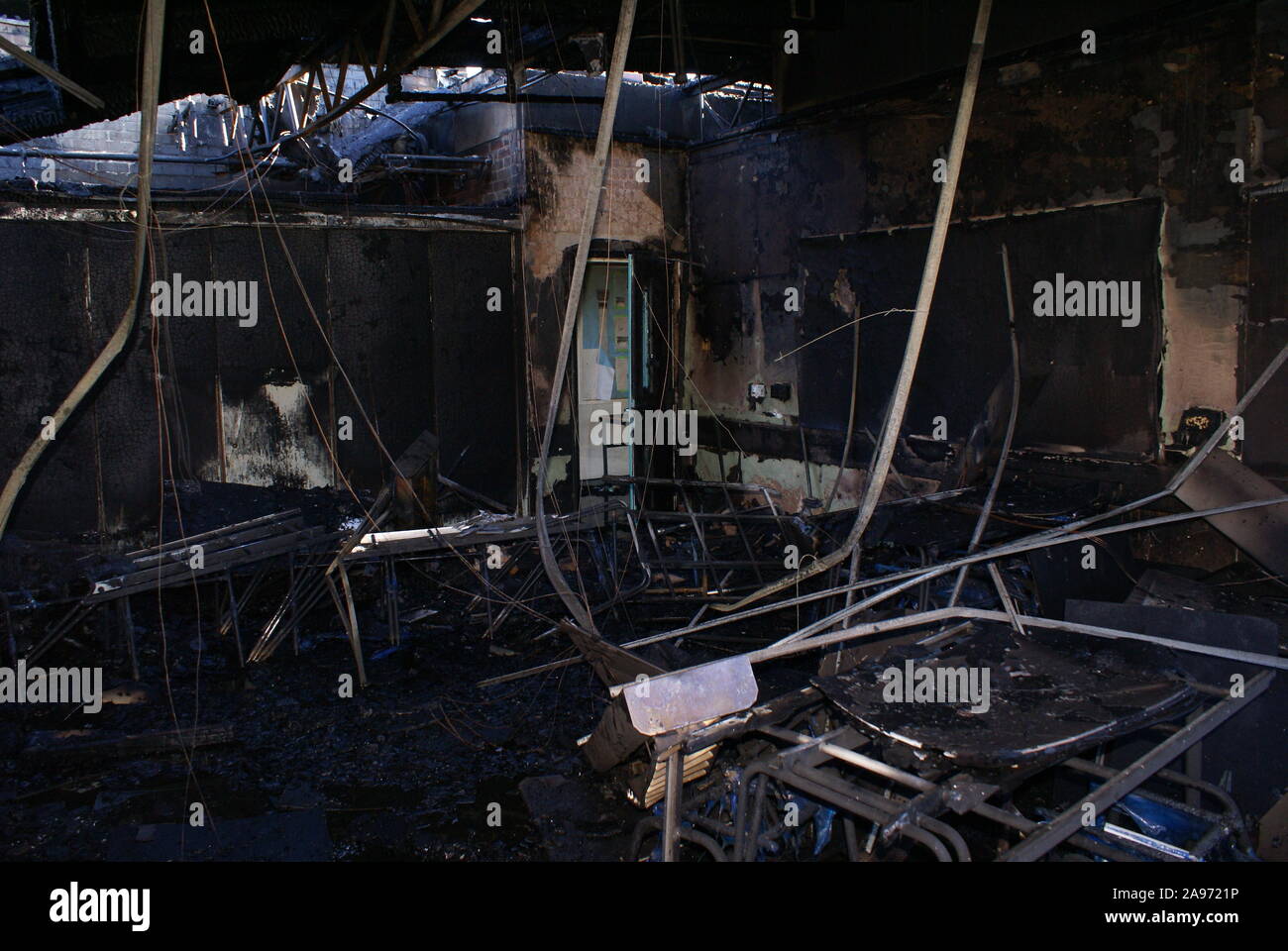Structure fire hi-res stock photography and images - Alamy