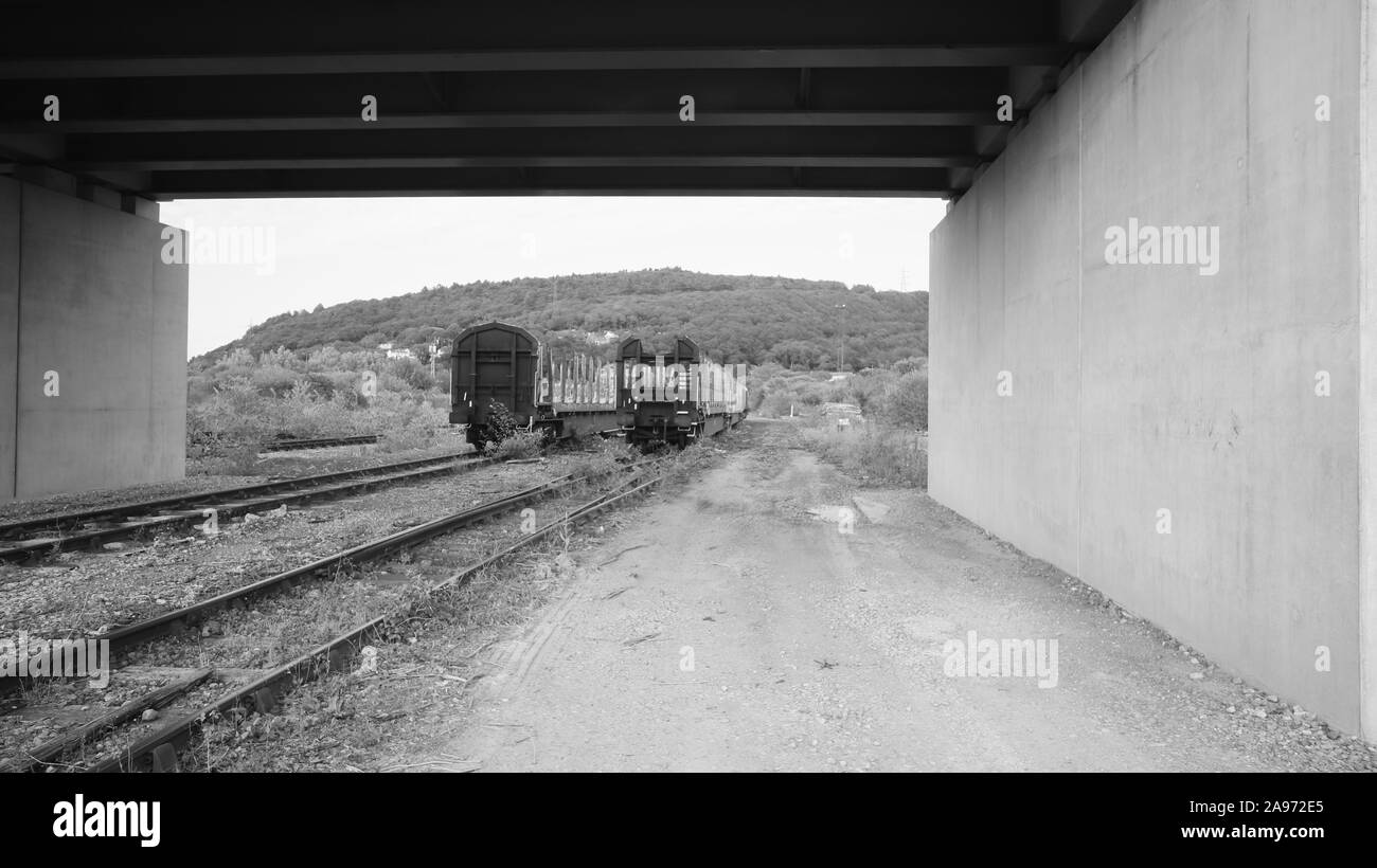 Siding tracks hi-res stock photography and images - Alamy