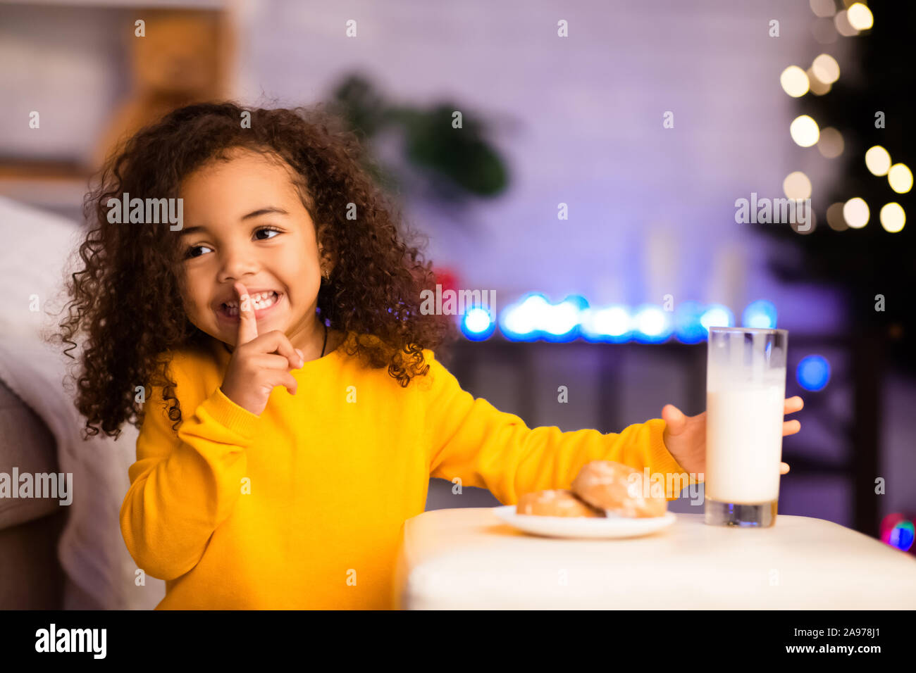 Shhh kid hi-res stock photography and images - Alamy
