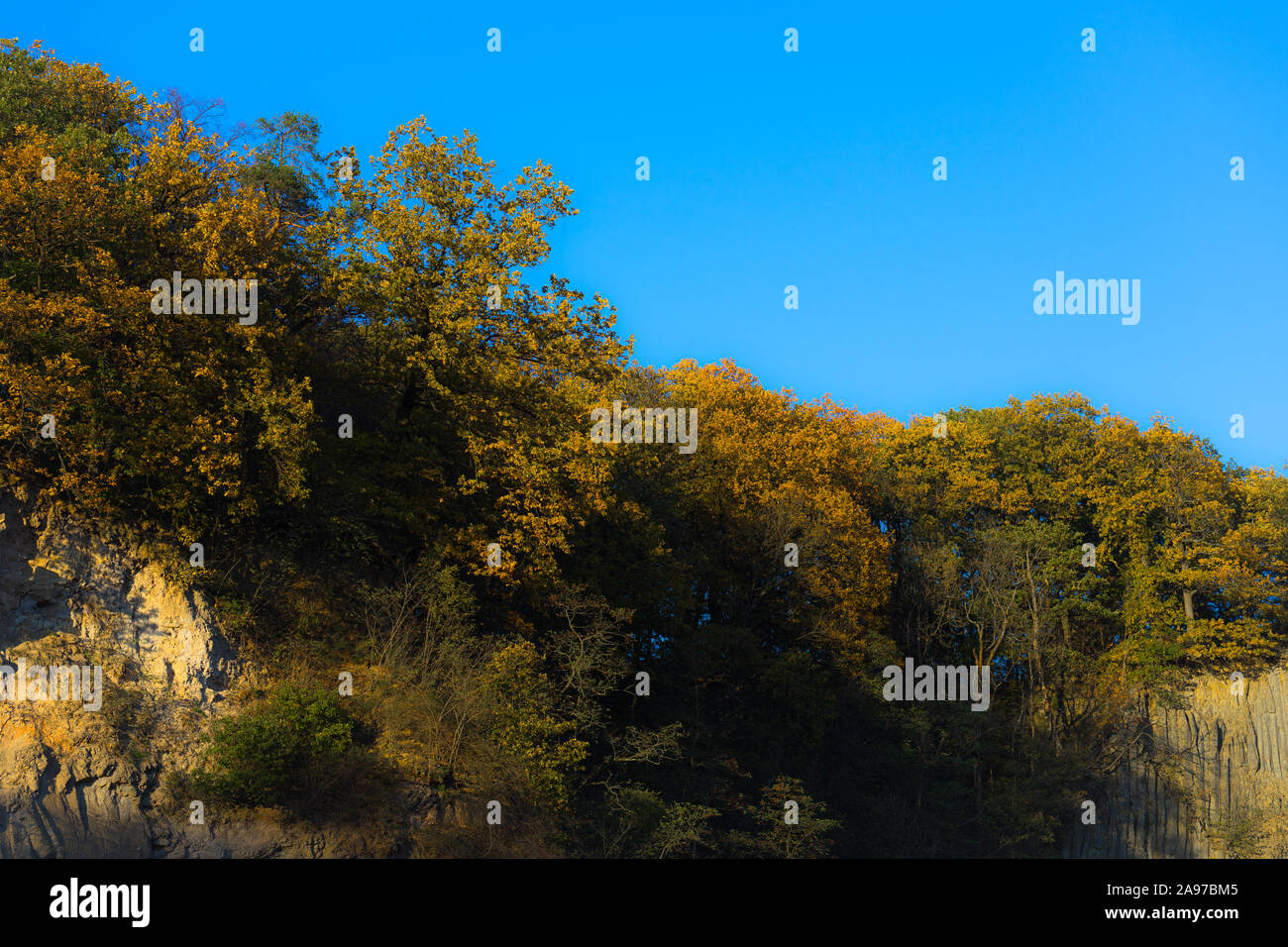 November evening sunlight hi-res stock photography and images - Alamy