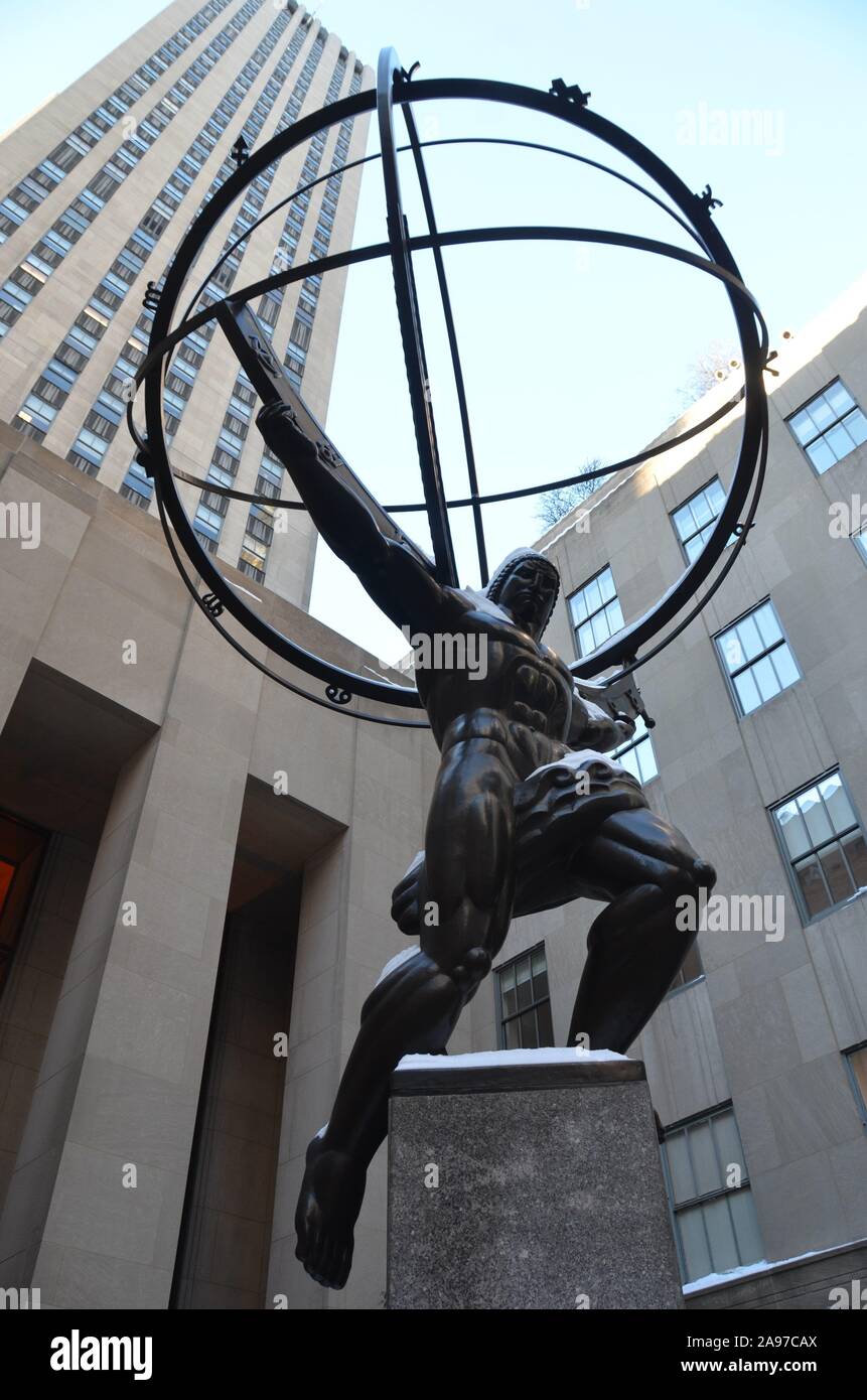 Atlas, Rockefeller Center, Manhattan, NYC, USA Stock Photo - Alamy