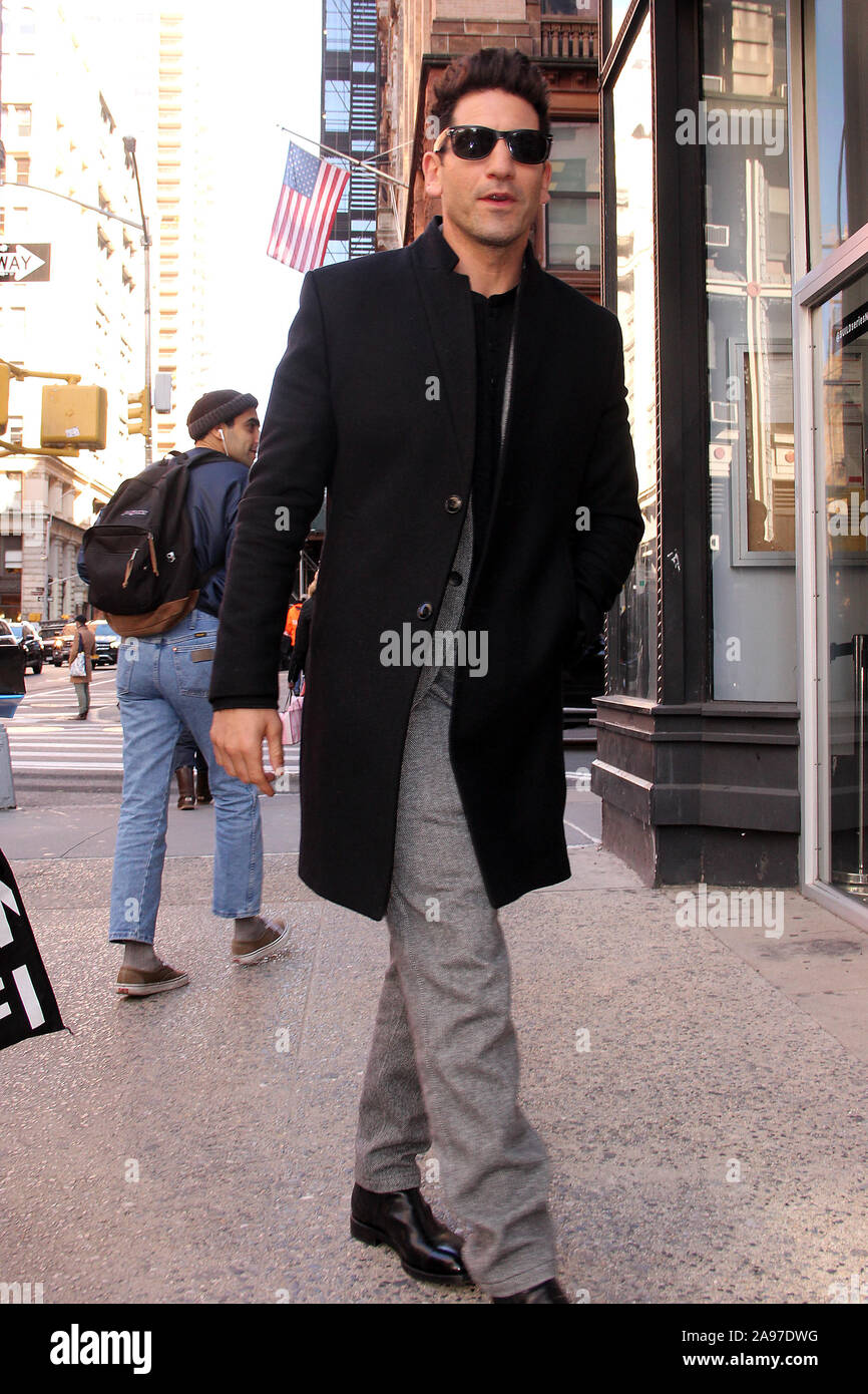New York, NY, USA. 13th Nov, 2019. Jon Bernthal at Build Series in New ...