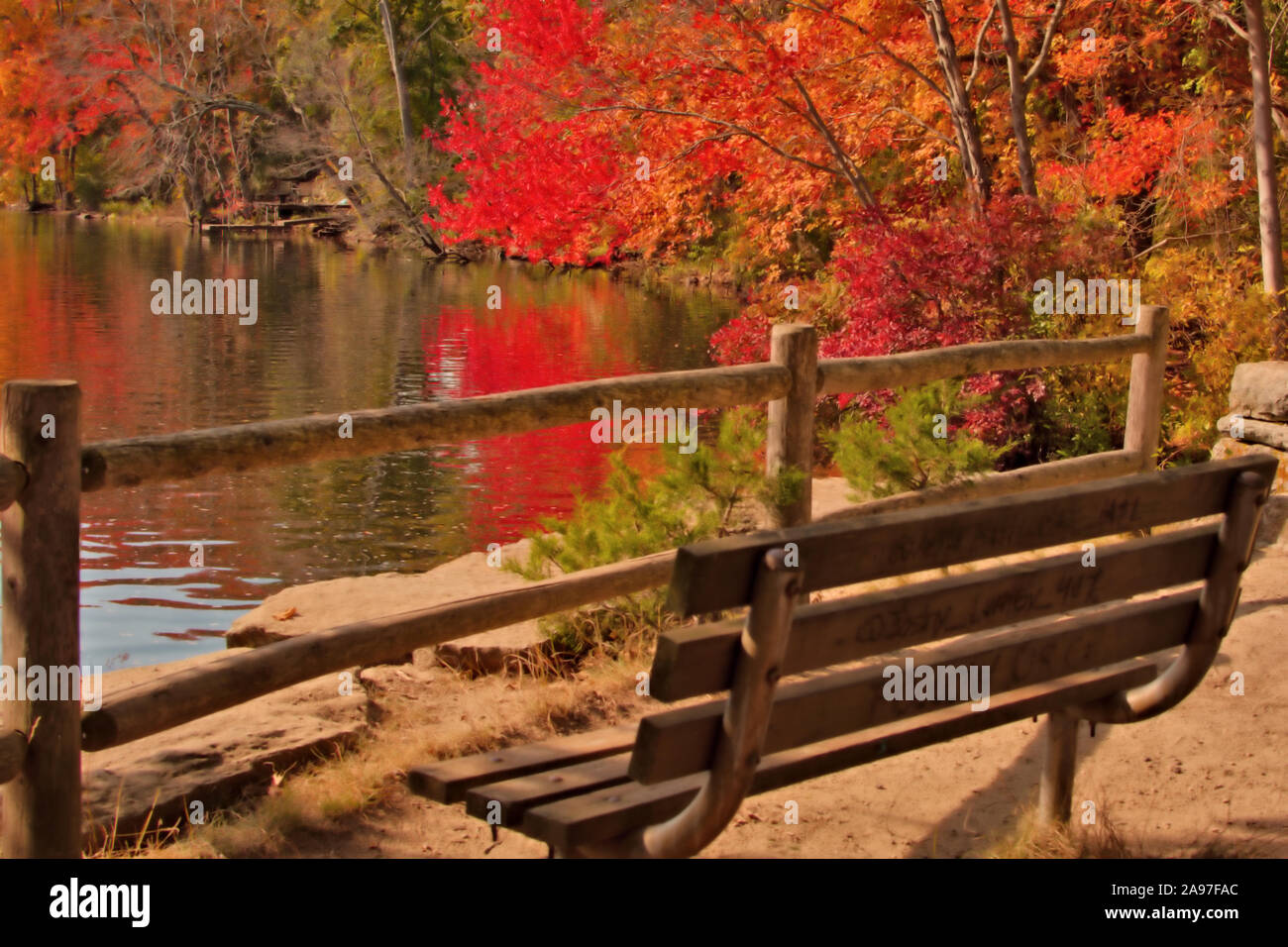 Bench overlooking pond hi-res stock photography and images - Alamy