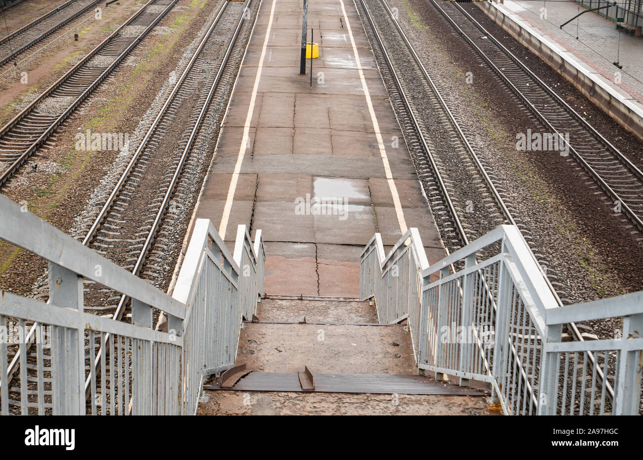 Southend train platform hi-res stock photography and images - Alamy