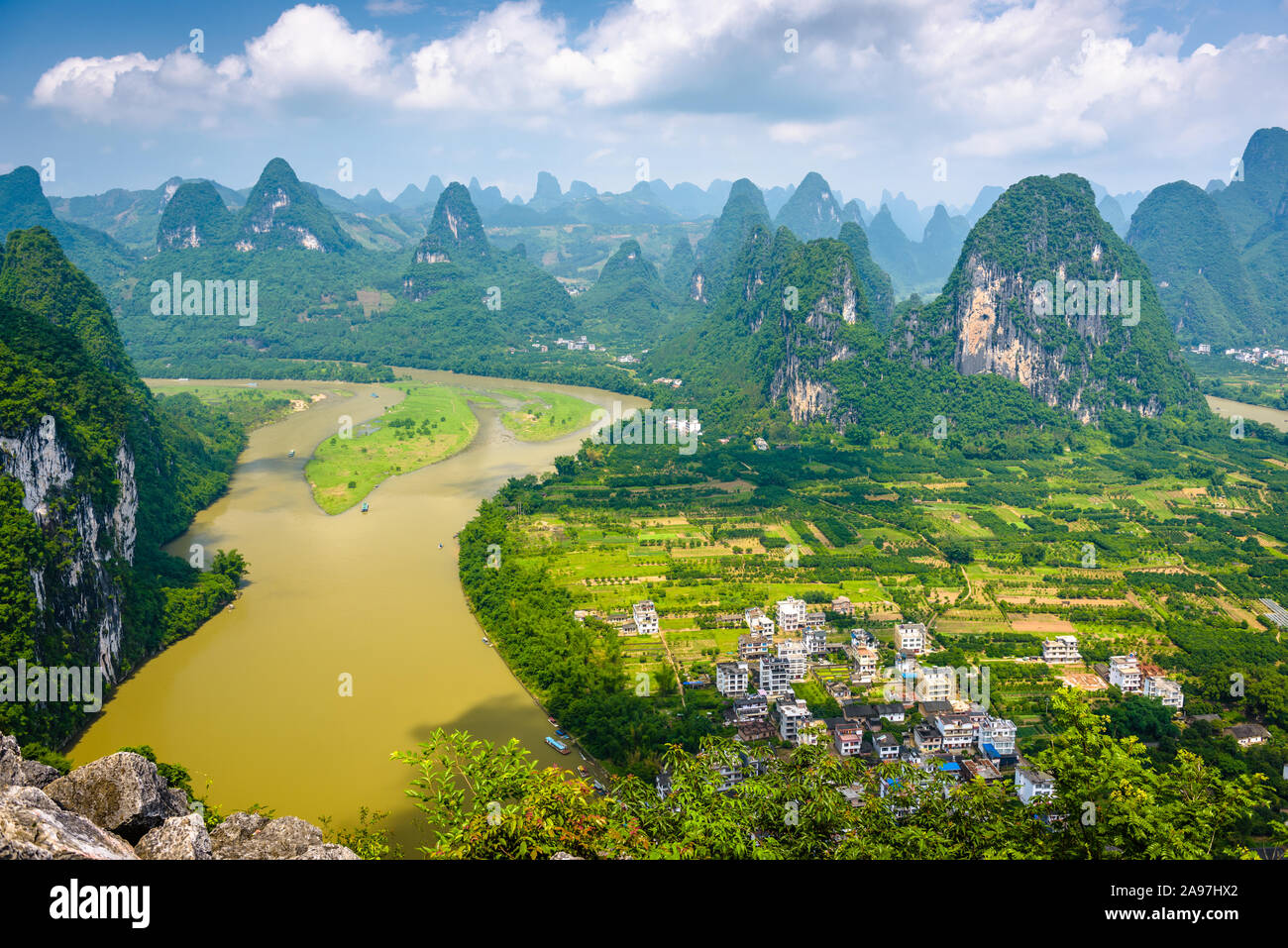 Li village hi-res stock photography and images - Alamy