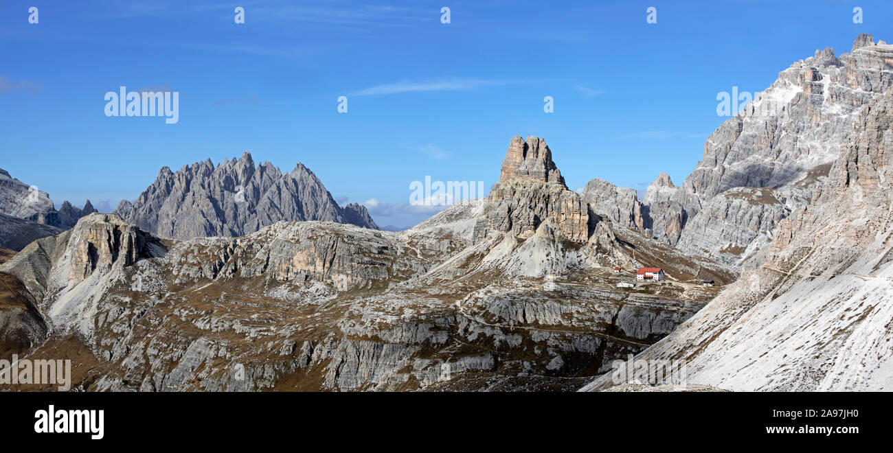 Mountain refuge Dreizinnenhütte / Rifugio Antonio Locatelli in front of ...