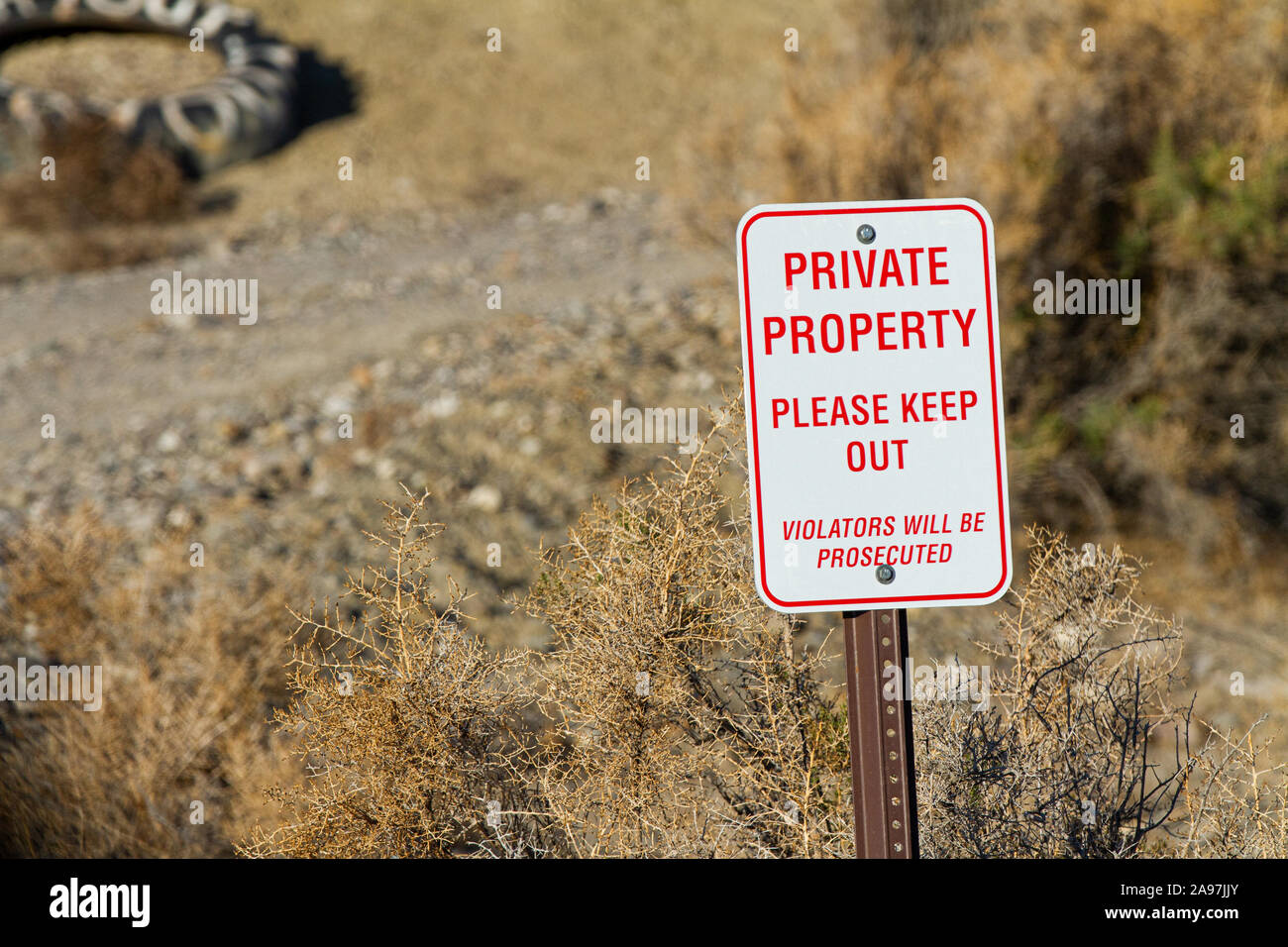 Property security warning sign hi-res stock photography and images - Alamy
