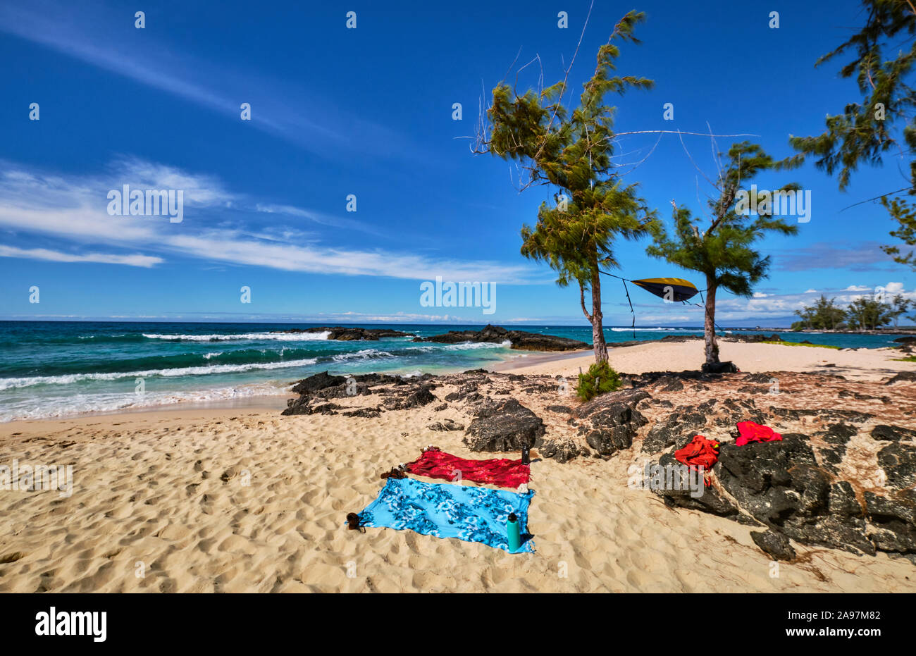 Bikini brunette beach wind hi-res stock photography and images - Alamy