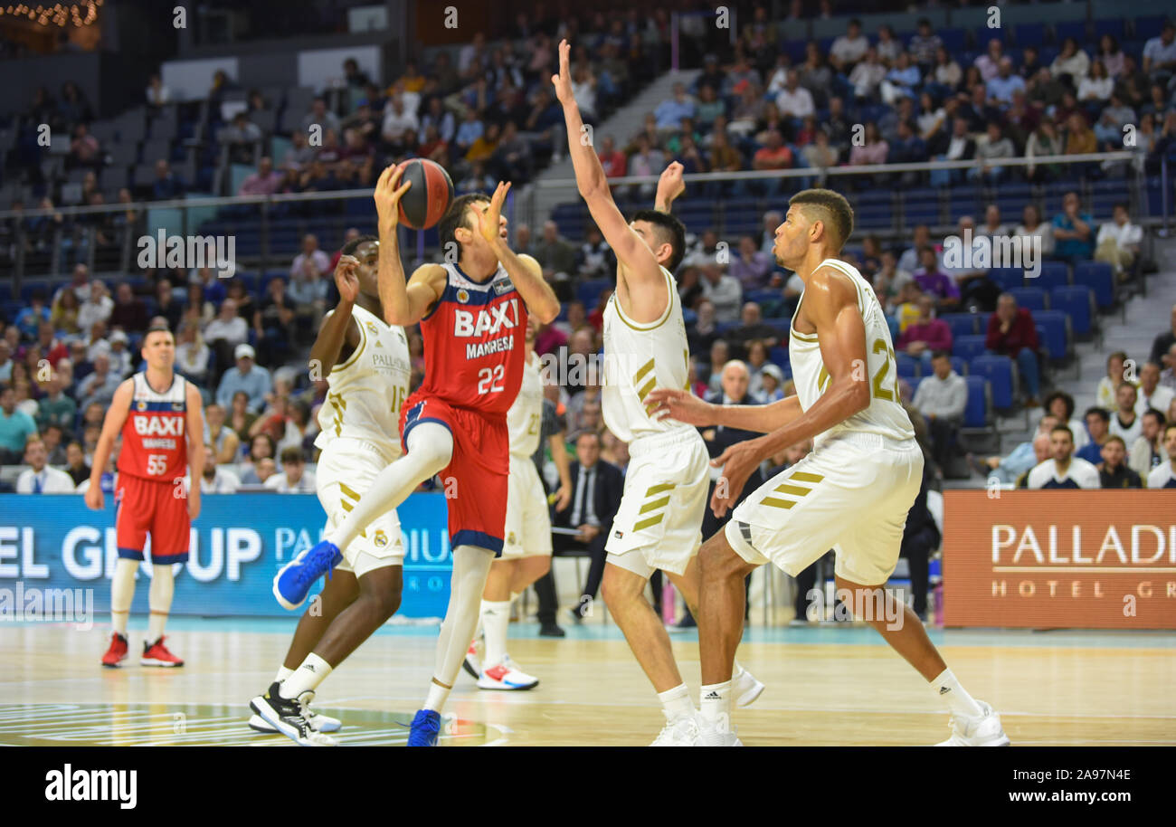 Real madrid of basketball hi-res stock photography and images - Alamy