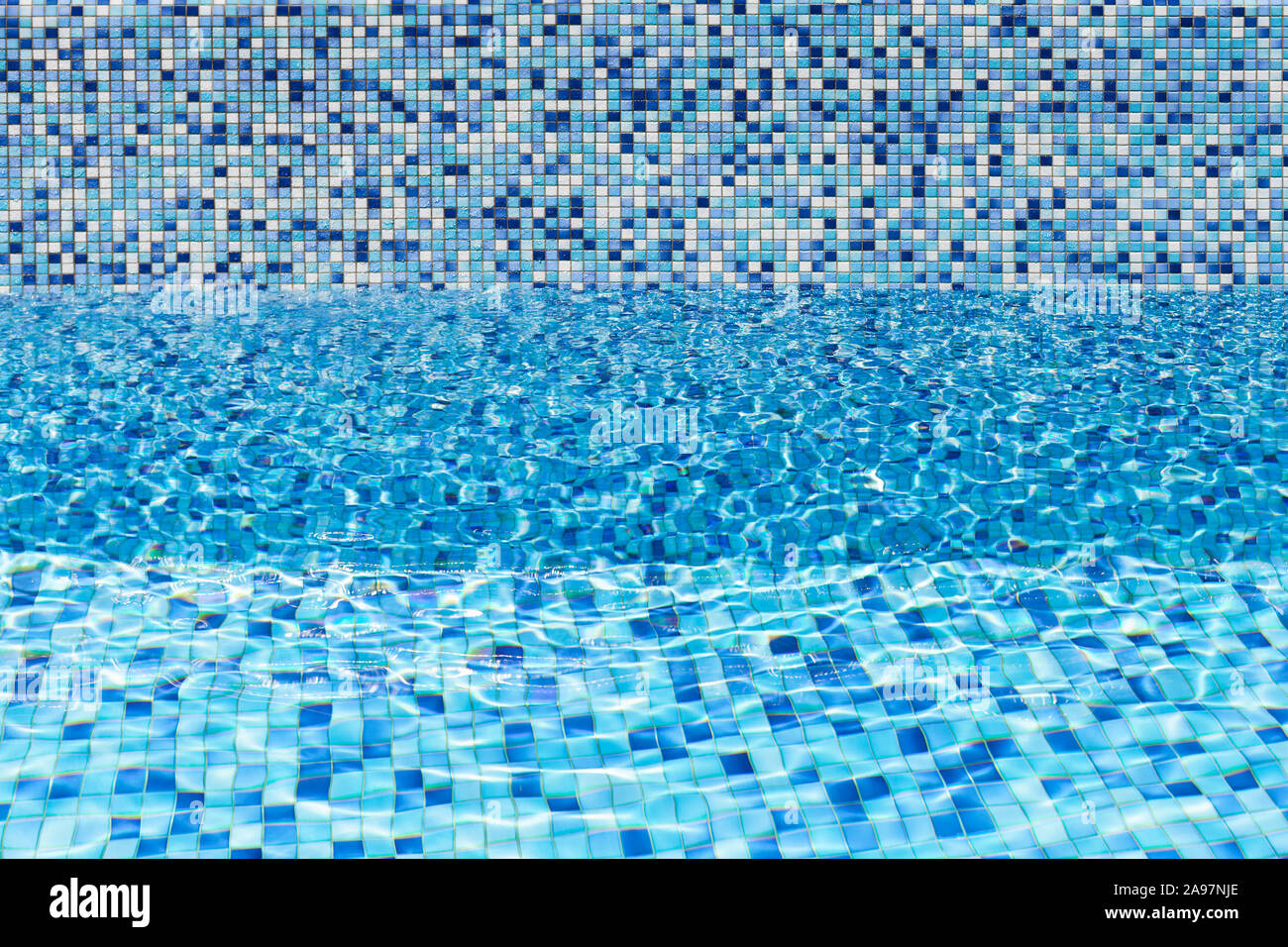 Pool water texture hi-res stock photography and images - Alamy