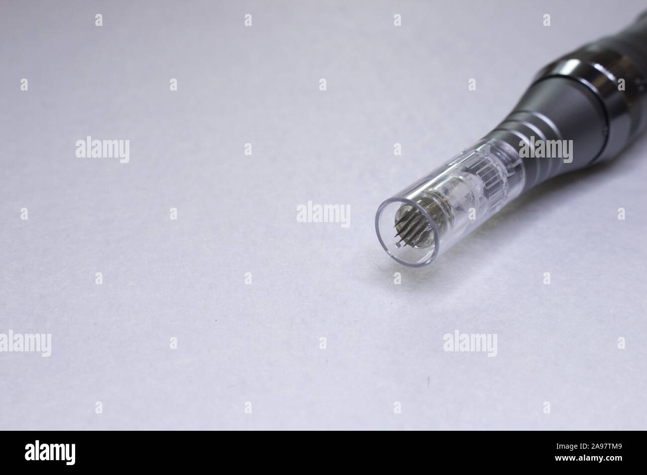 Dermis stamp electric pen. Dermapen. Needle mesotherapy treatment Stock ...