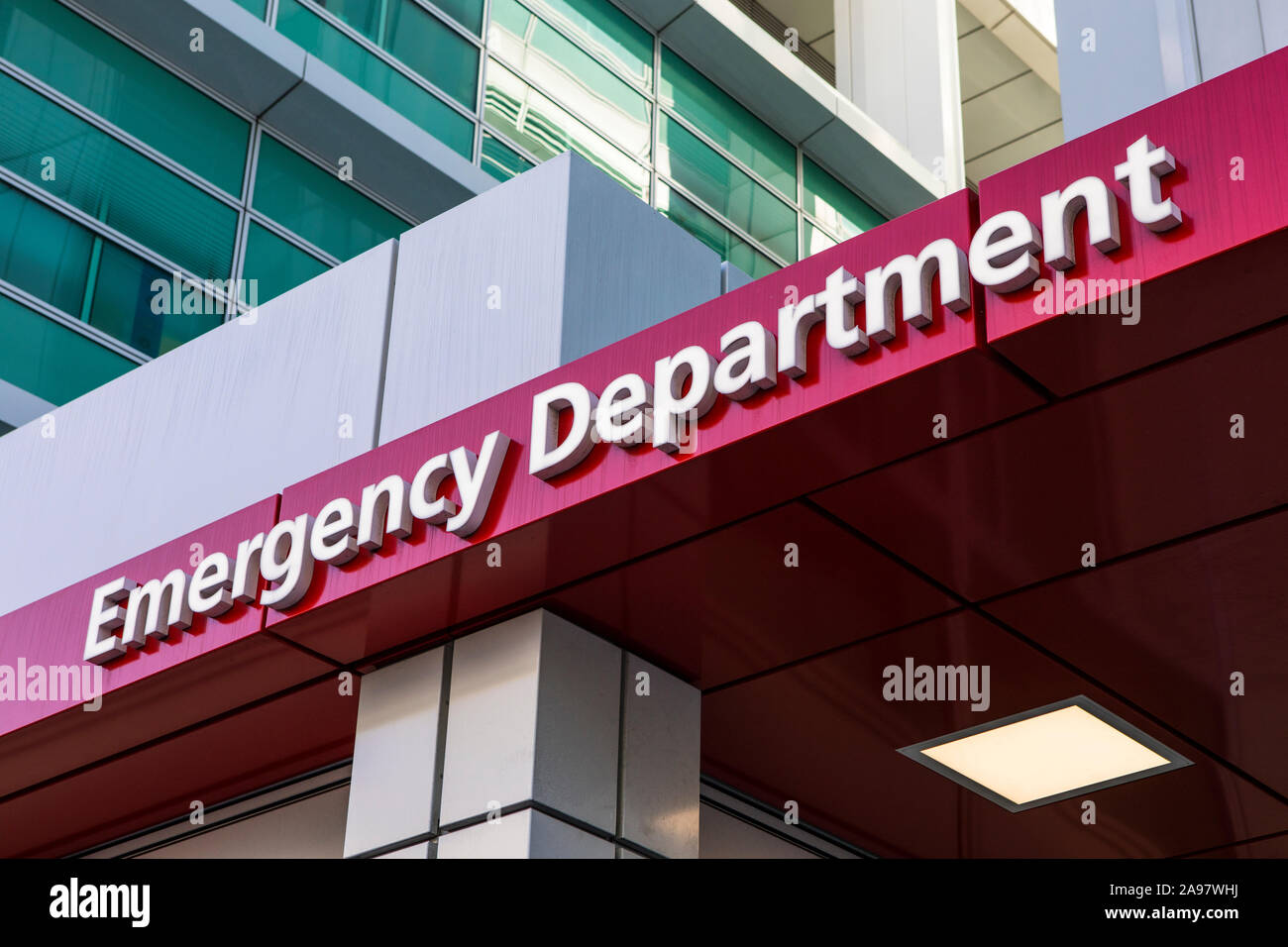 Entrance signage of the department of health hi-res stock photography ...