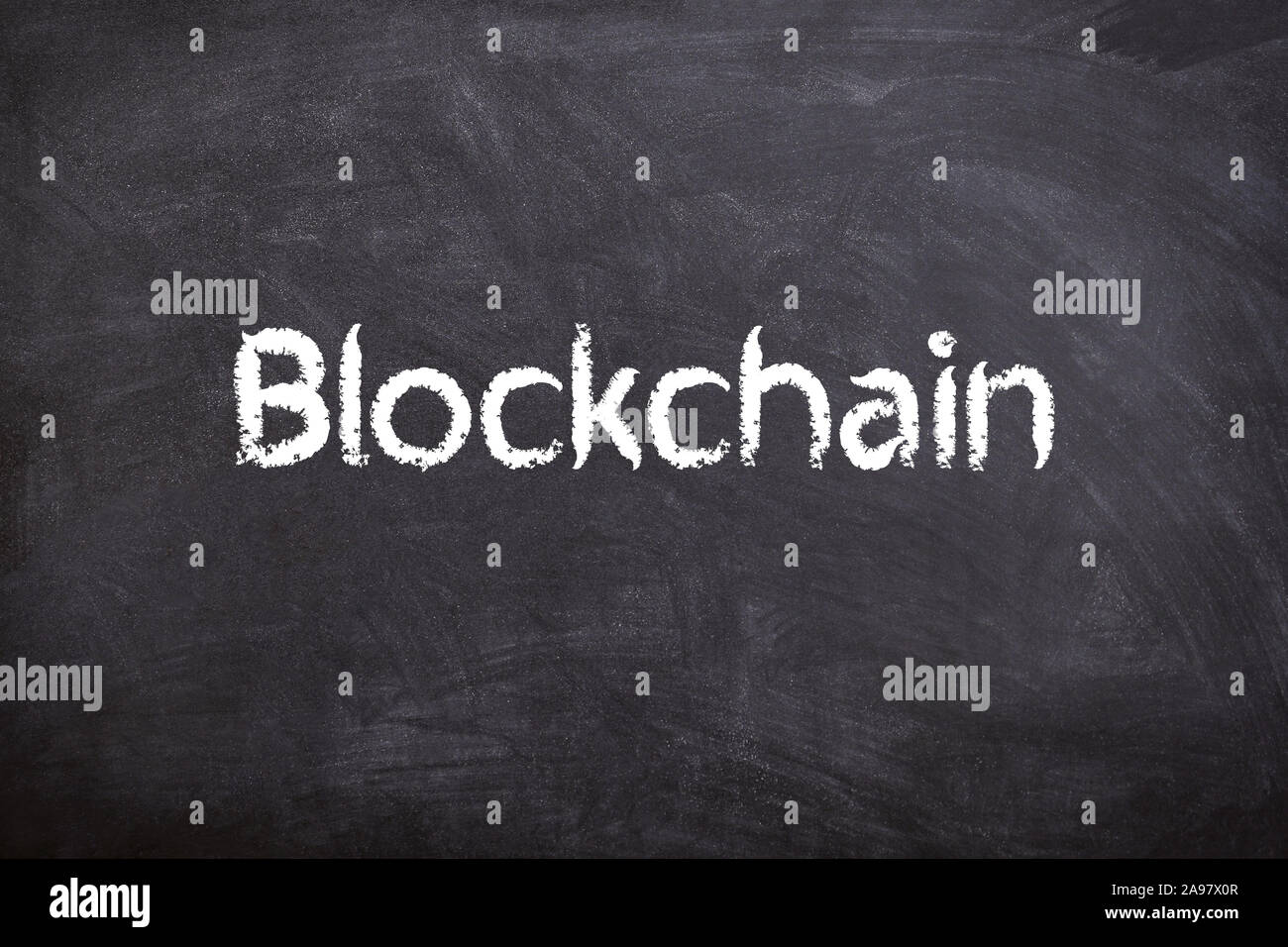 Blockchain - Schrift/Font- Kreide/chalk -Tafel/board Stock Photo - Alamy