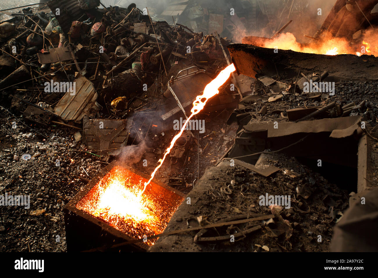 Molten steel rods hi-res stock photography and images - Alamy