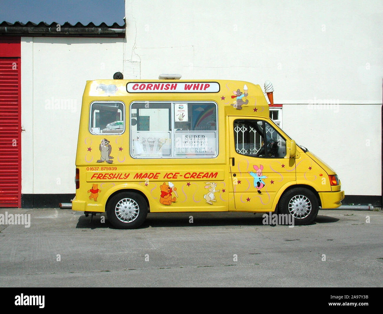 ICE CREAM VAN CORNWALL Stock Photo - Alamy