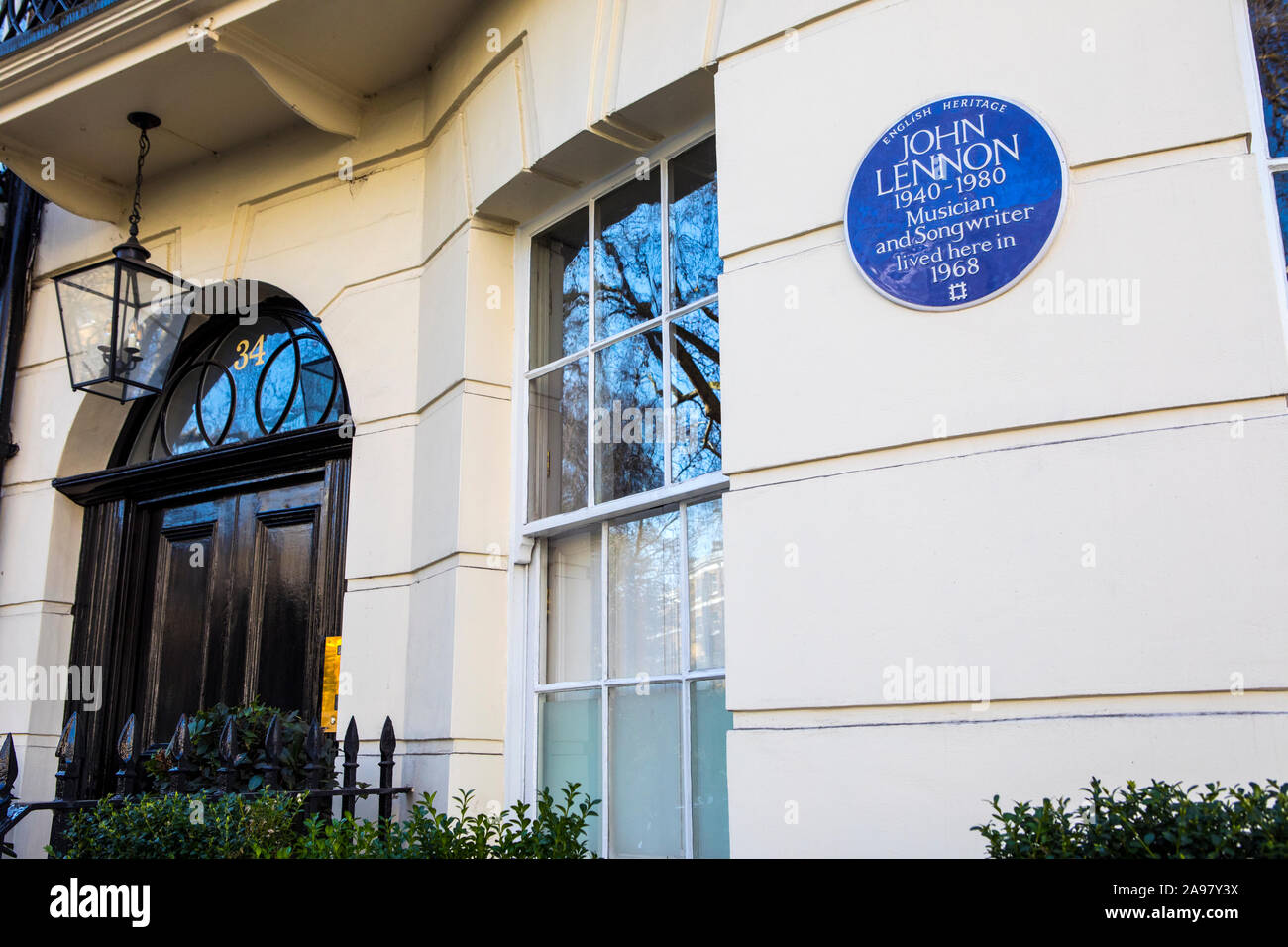 London, UK - February 26th 2019: A blue plaque on Montagu Square in ...