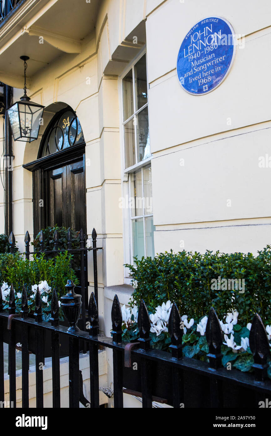 London, UK - February 26th 2019: A blue plaque on Montagu Square in ...