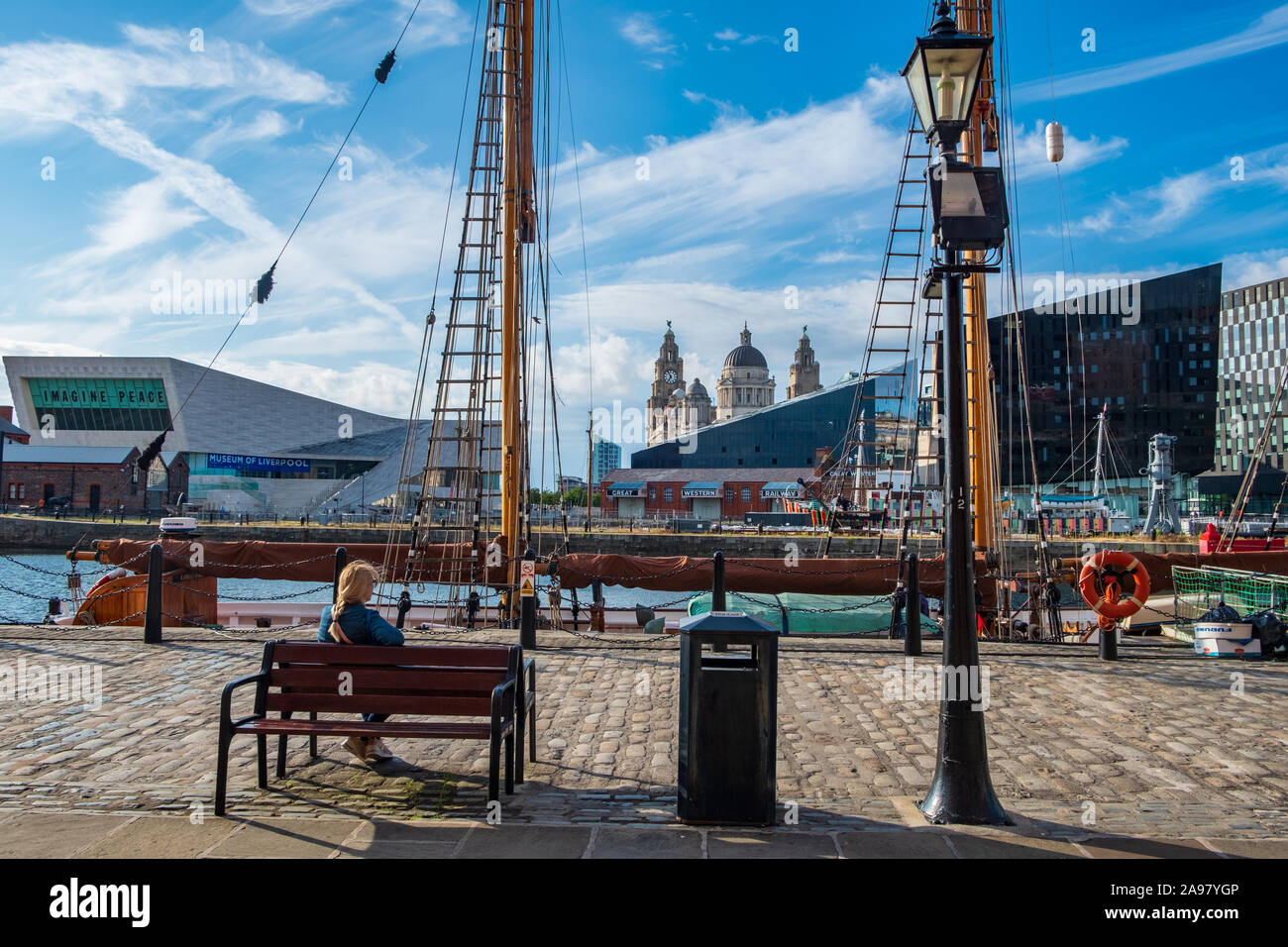 Rennovated docks hi-res stock photography and images - Alamy
