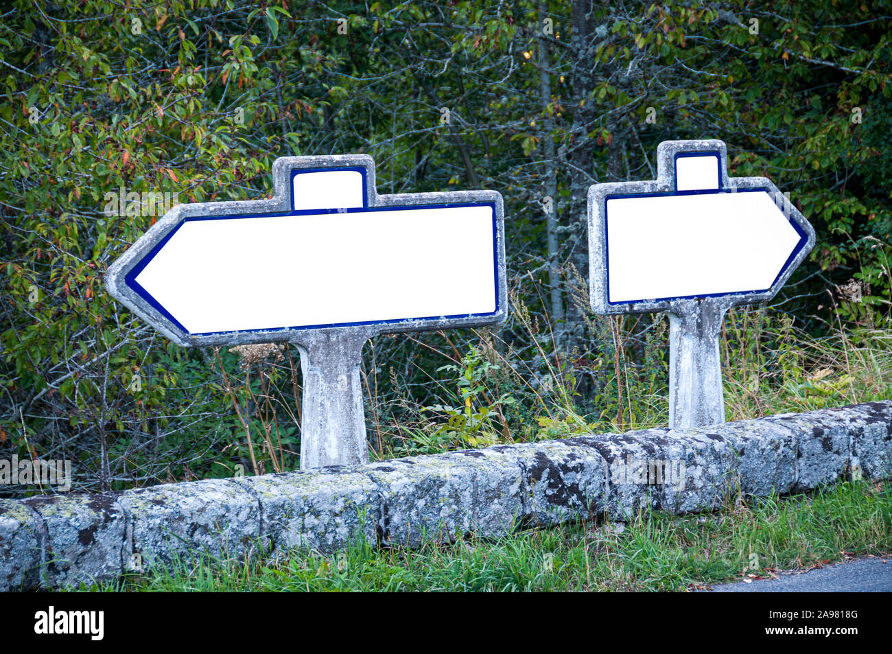 Blank french road sign hi-res stock photography and images - Alamy