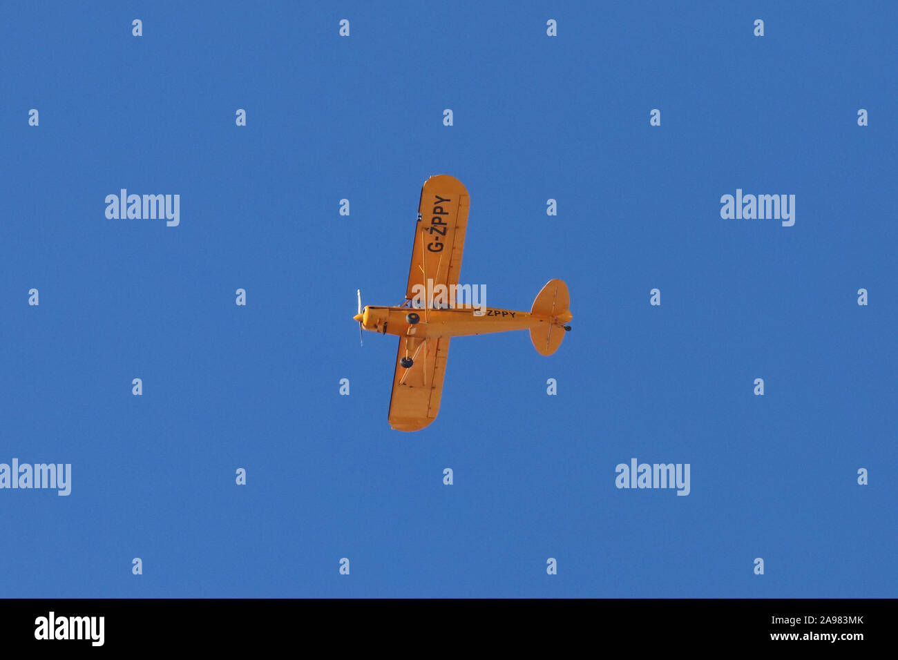 Piper super cub hi-res stock photography and images - Alamy