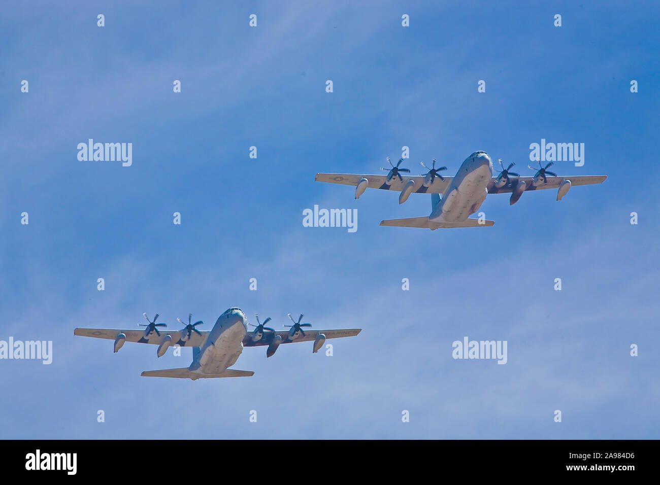 US Marine Corps KC-130 tanker/transport aircraft can refuel both fixed ...