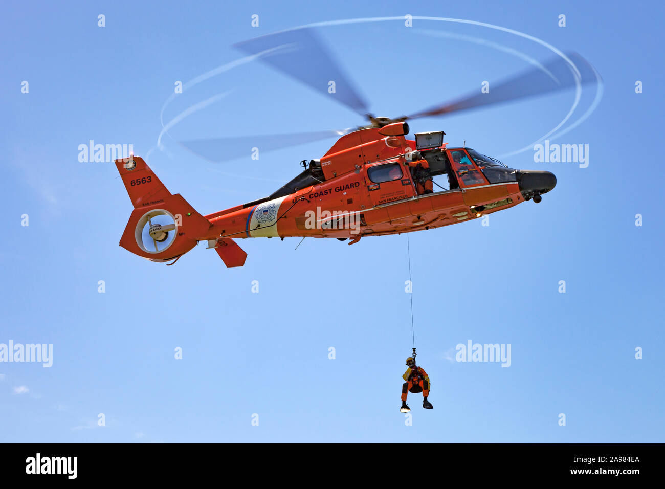 Aviation rescue swimmer hi-res stock photography and images - Alamy