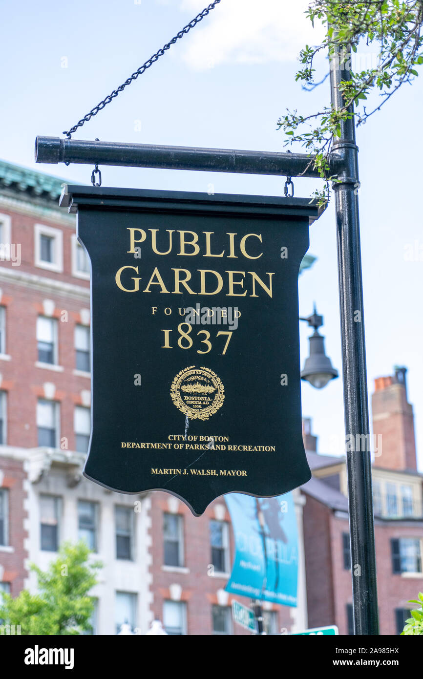 Boston founded hi-res stock photography and images - Alamy