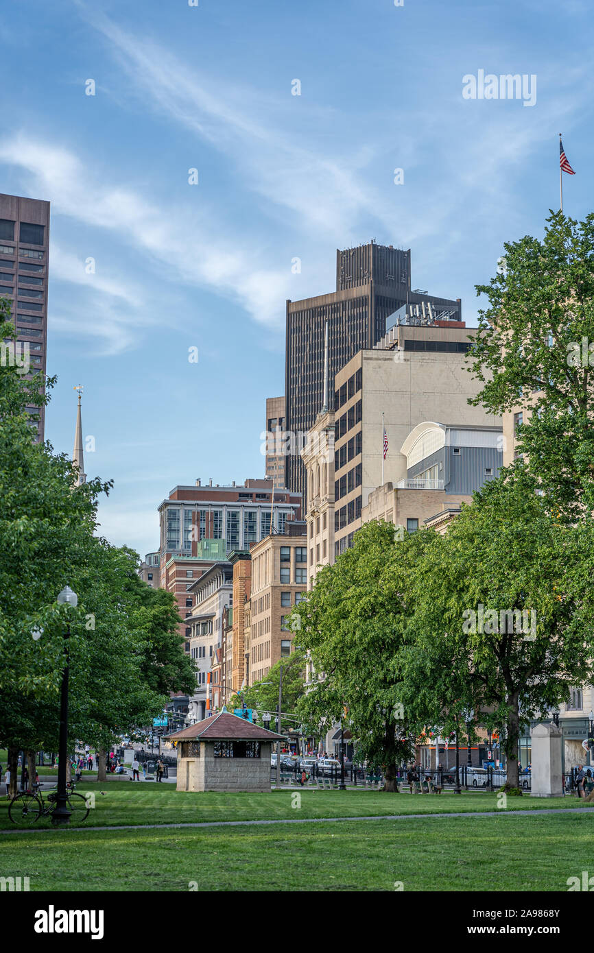 View from the boston public garden hi-res stock photography and images ...