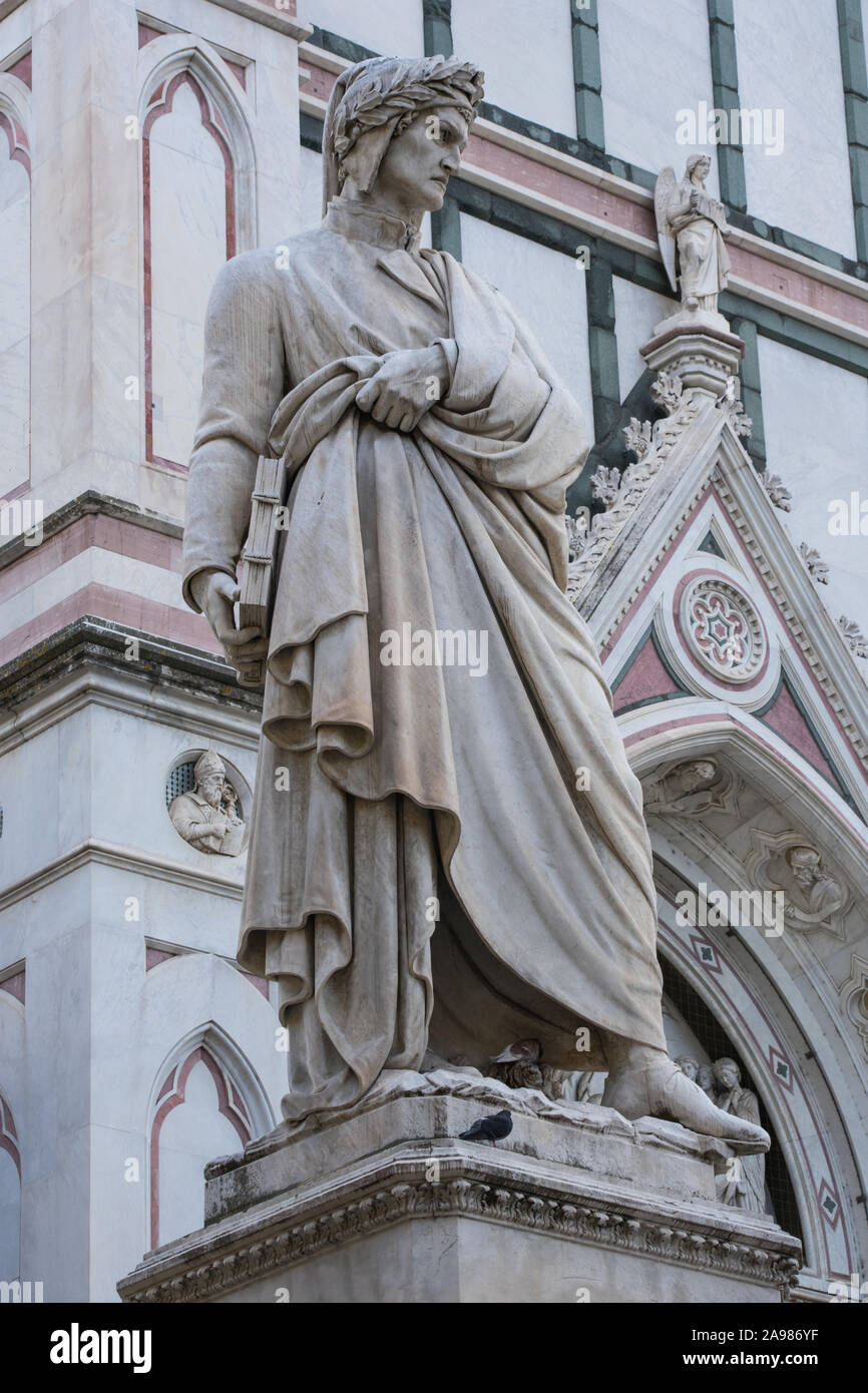 Dante Alighieri statue in florence, italy Stock Photo - Alamy