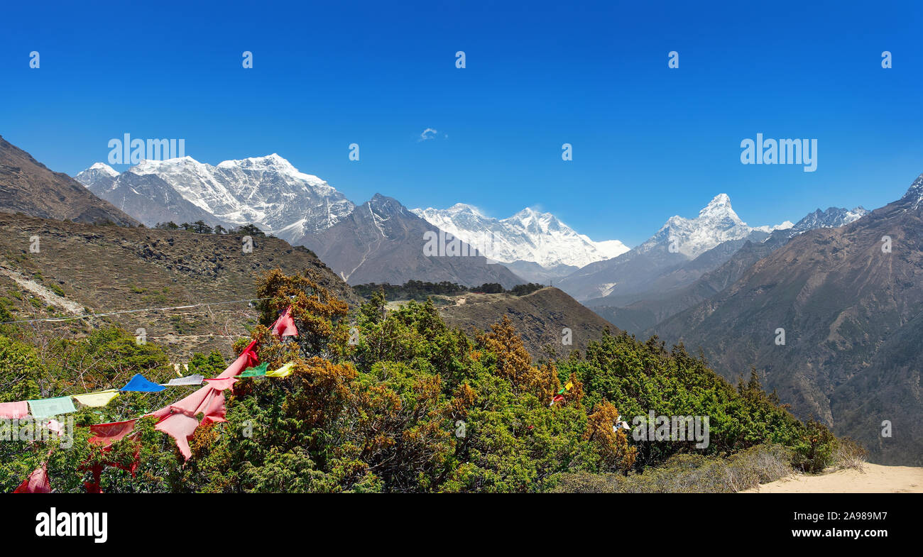 Alpine scenery in the Himalaya, Nepal Stock Photo - Alamy