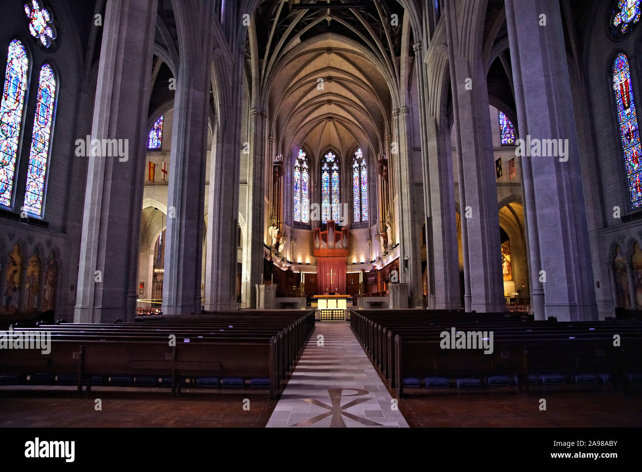 Grace cathedral san francisco interior hi-res stock photography and ...