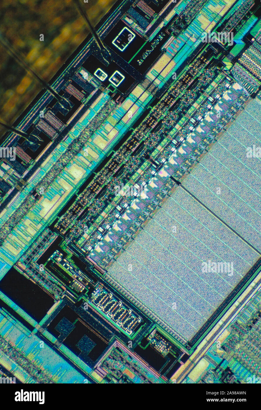 Semi micro chip hi-res stock photography and images - Alamy