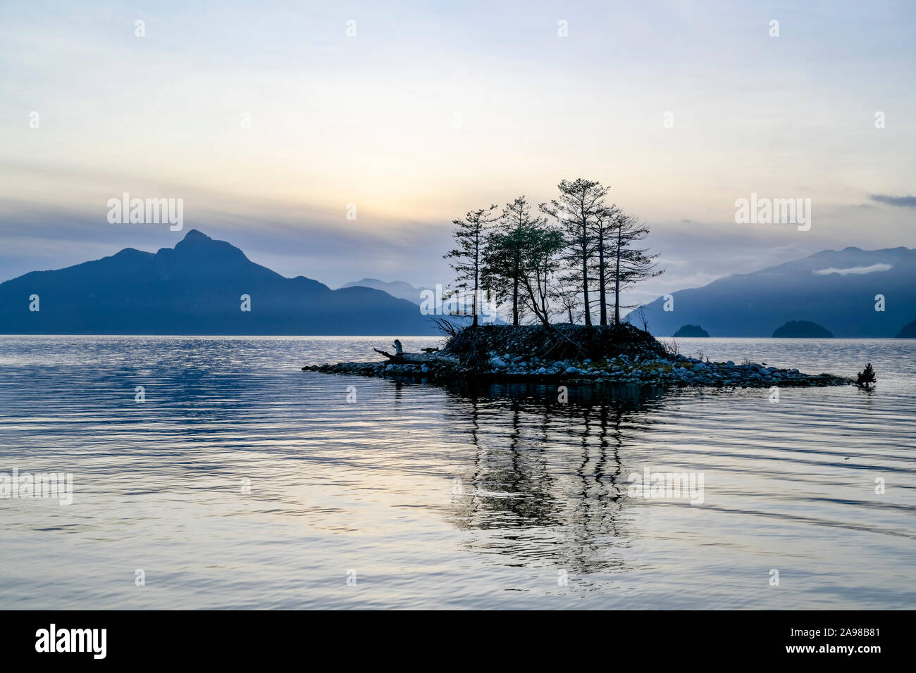 Howe sound canada hi-res stock photography and images - Alamy