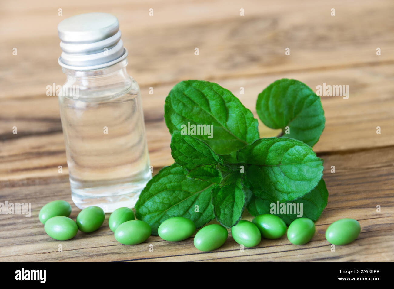 Peppermint tablets hi-res stock photography and images - Alamy