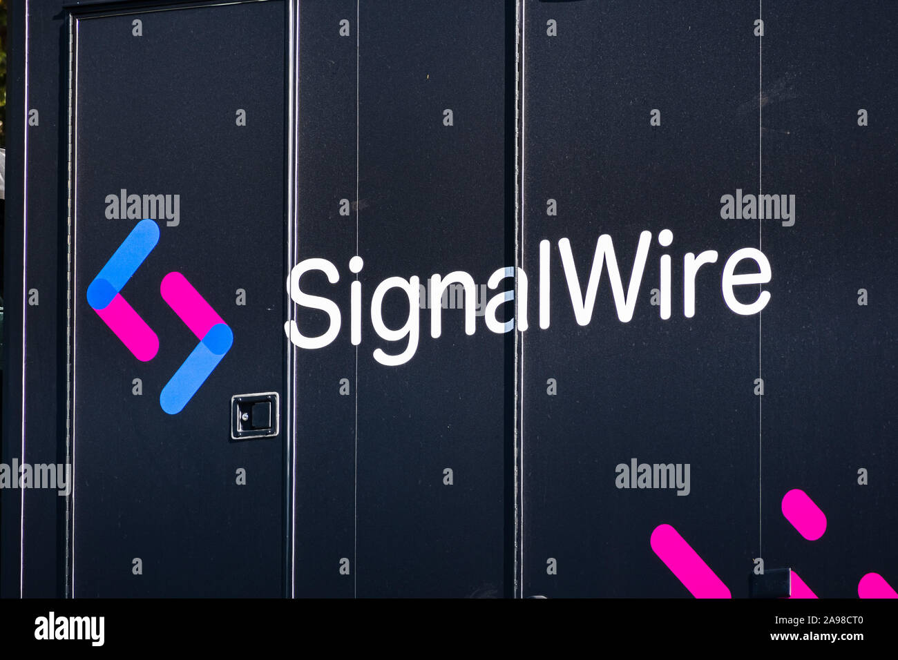 Signalwire hi-res stock photography and images - Alamy