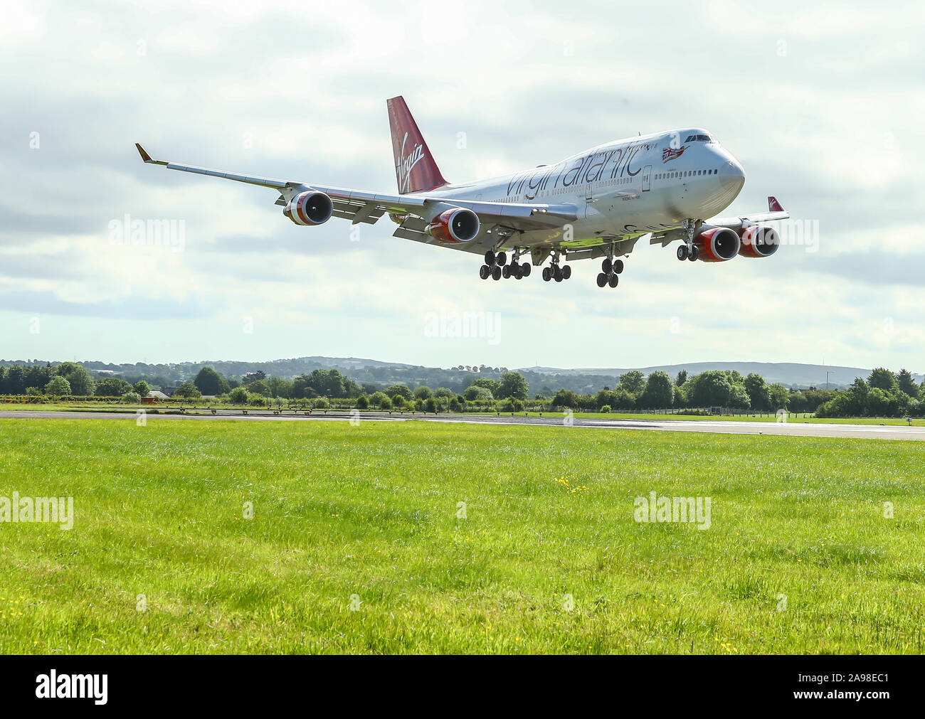 Virgin Boeing 747 Stock Photo - Alamy